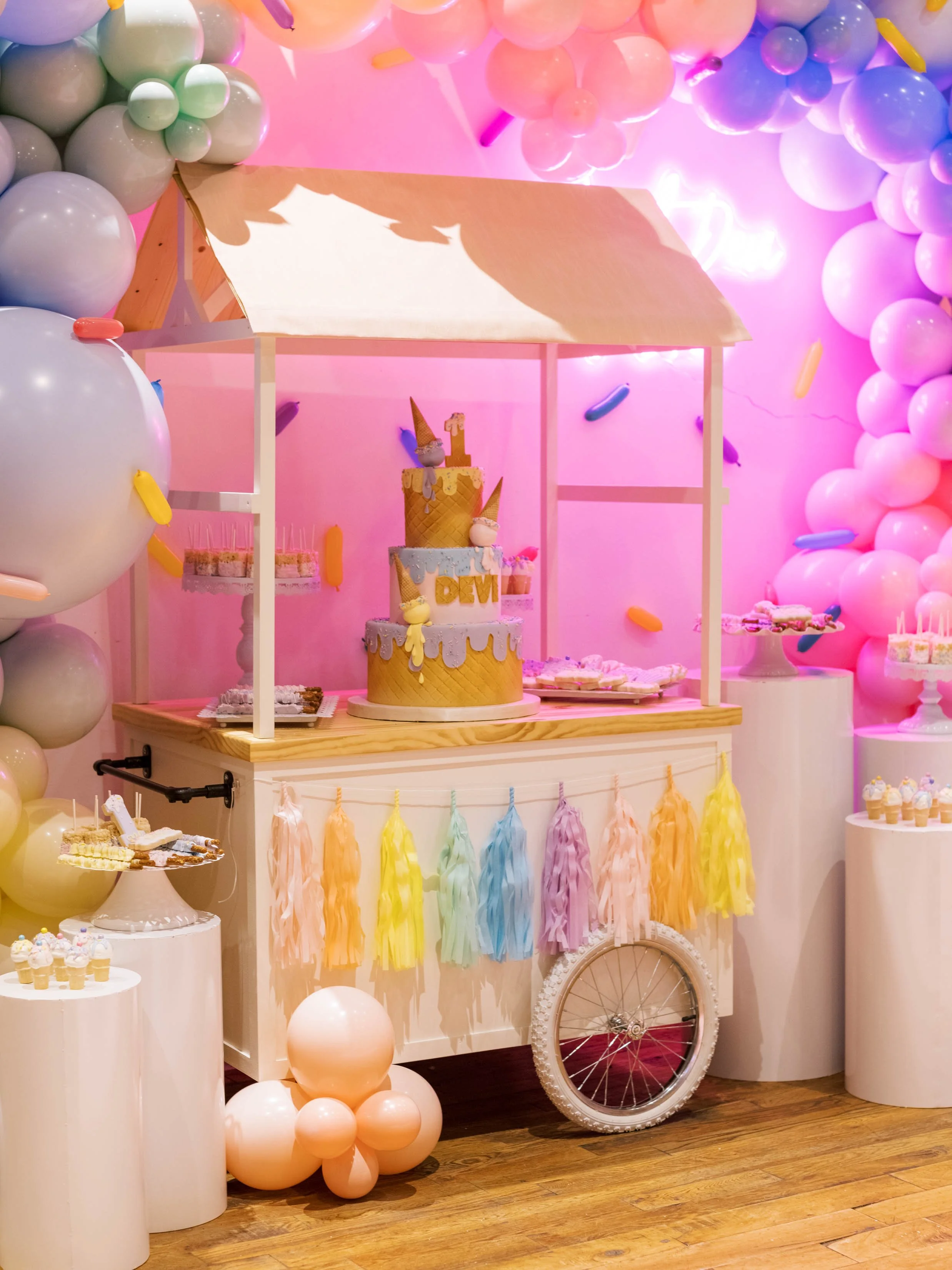 Party Scene Design - Pittsburgh backdrop rentals