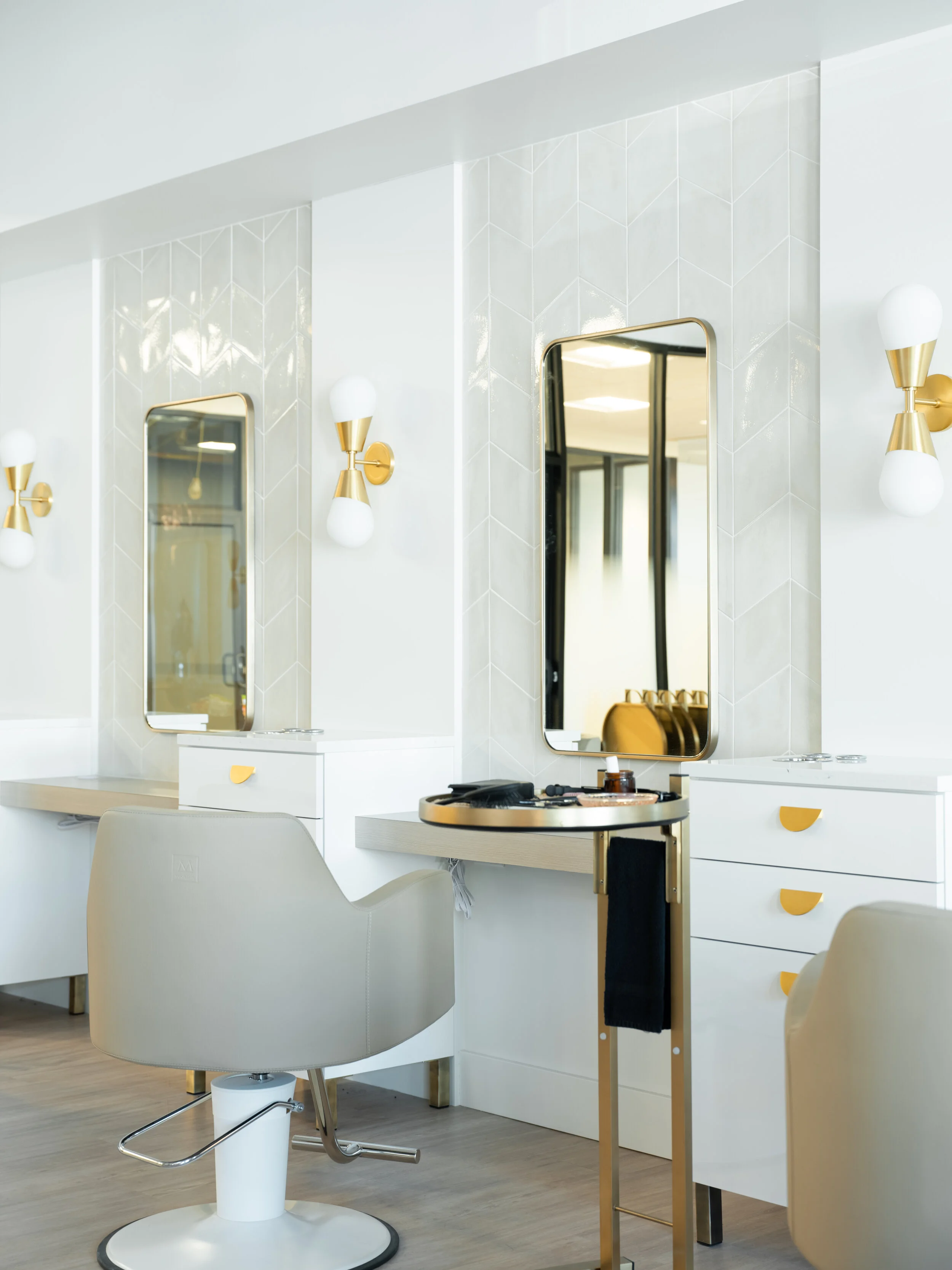 Muse Extension Lounge | NBR Hand Tied Hair Extensions Specialist