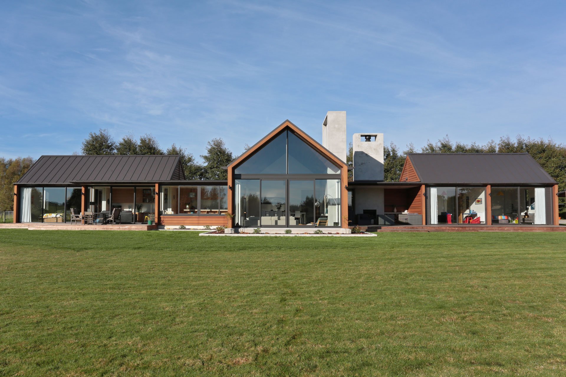Invercargill House — Lewis Windows