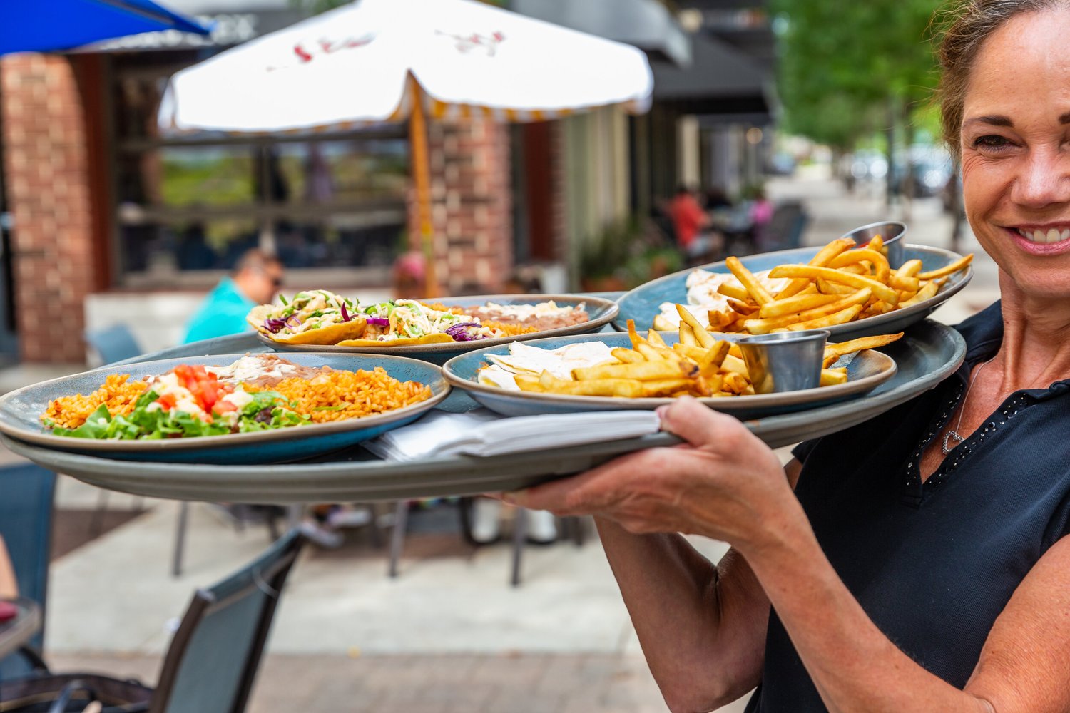 Restaurants & Outdoor Dining in Lemont — Lemont Downtown