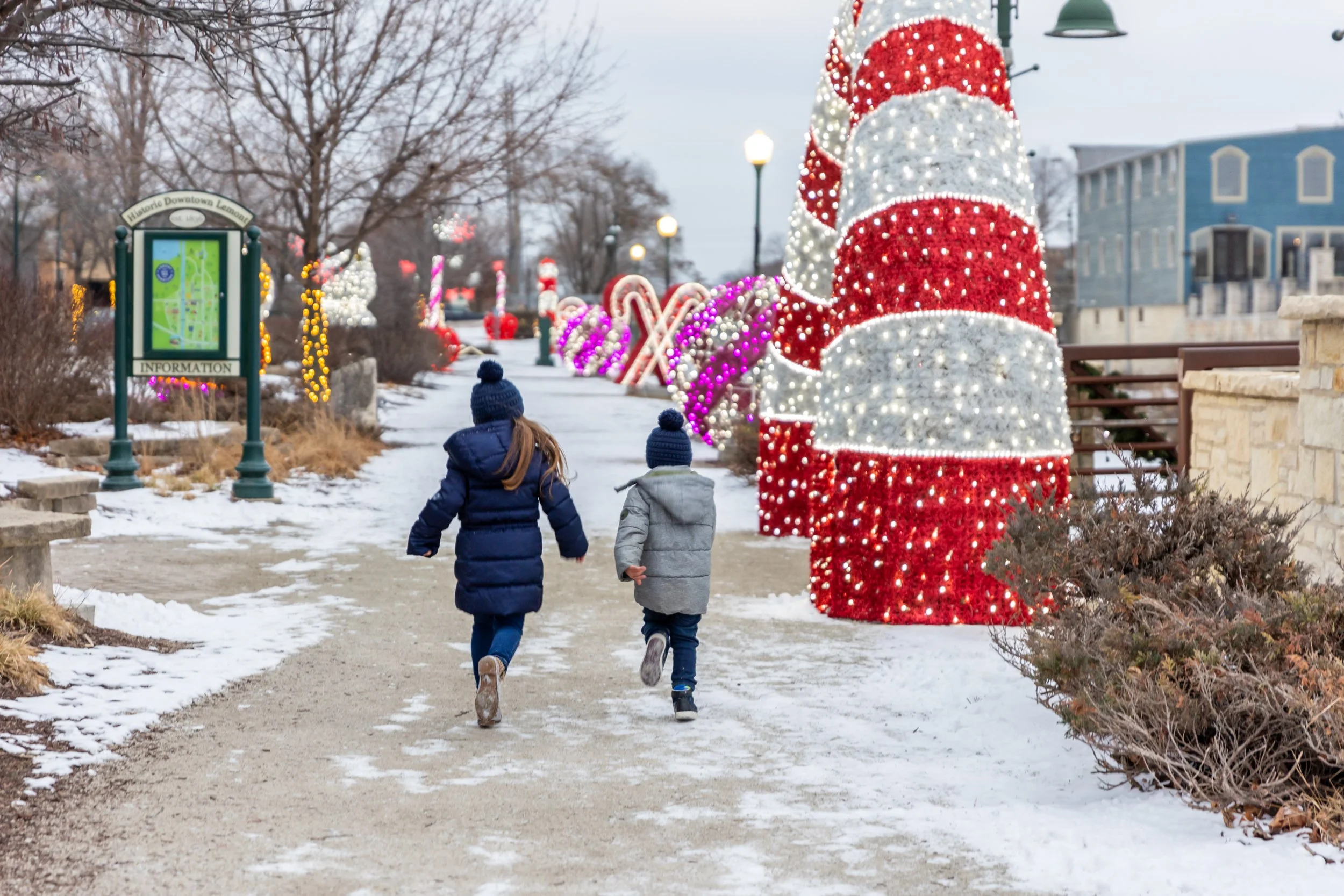 Lighting Up Lemont Holiday Display — Lemont Downtown