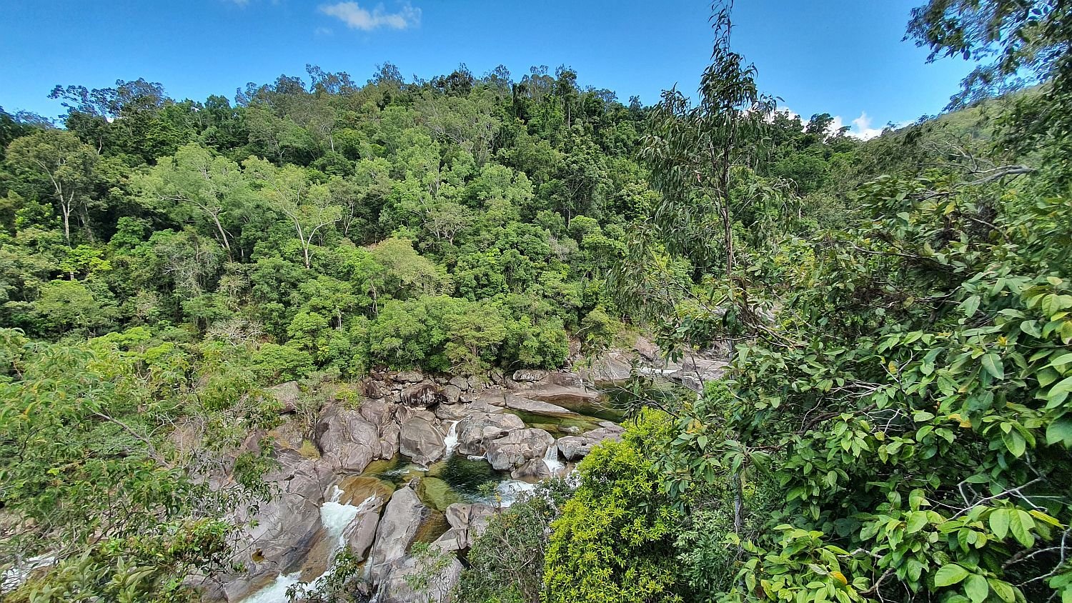 Behana Gorge trail and waterfalls — Coffee in Cairns