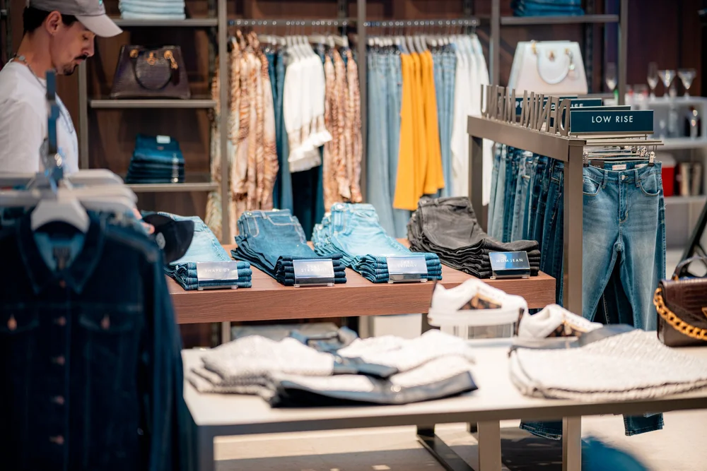 The GUESS Store in Manila’s Entertainment City Finally Opens Its Doors ...