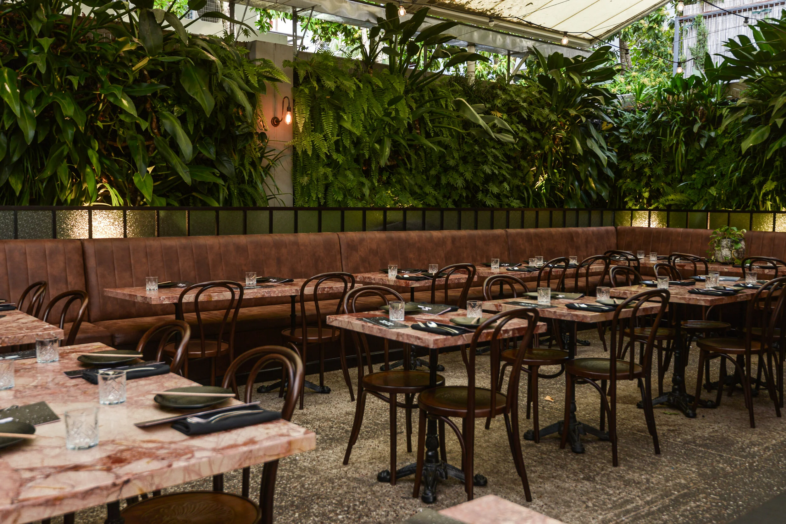 Bang Bang - Restaurant Interior Design