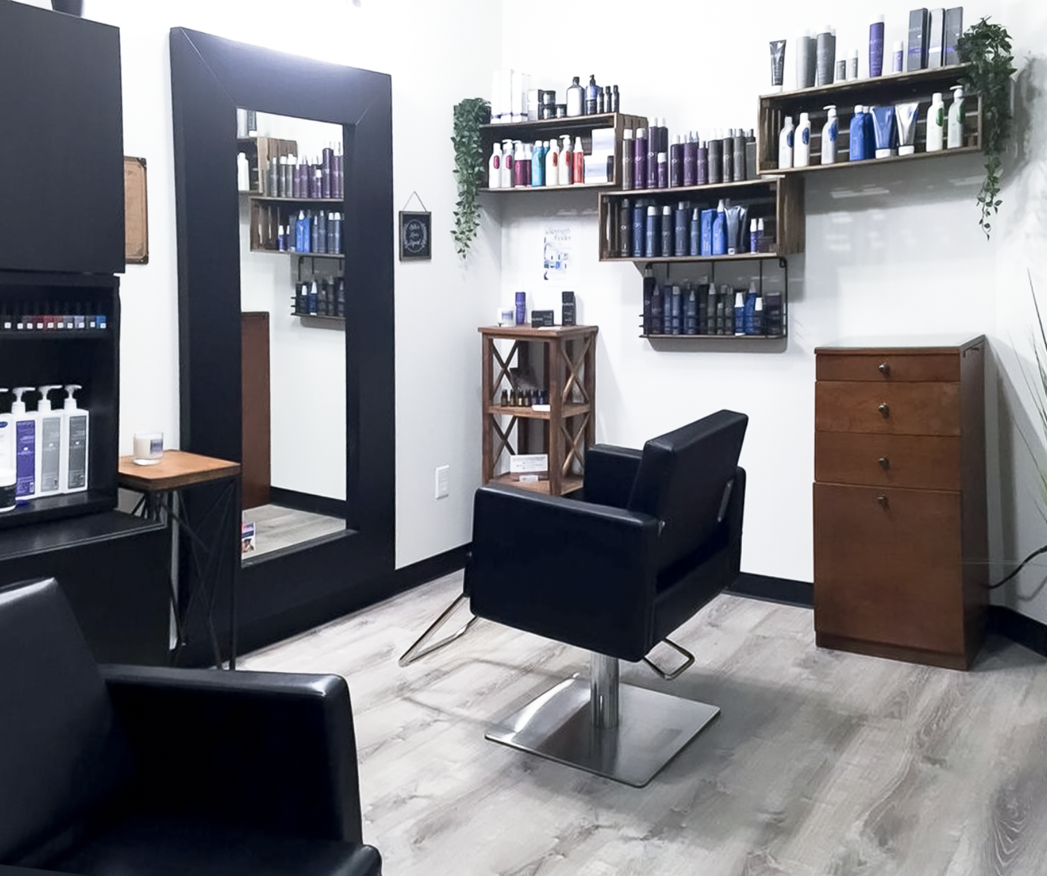 Mia Salon Studios