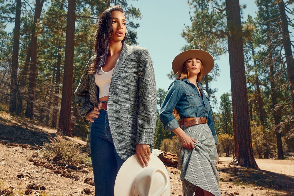 Gallery 3 — CAM MACKEY