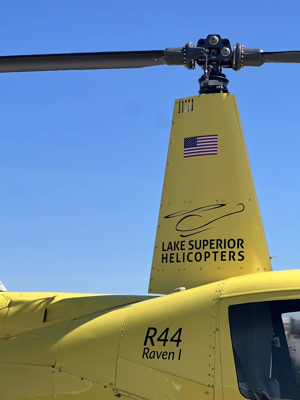 Why the R44 Helicopter Outshines the R22 — Lake Superior Helicopters ...