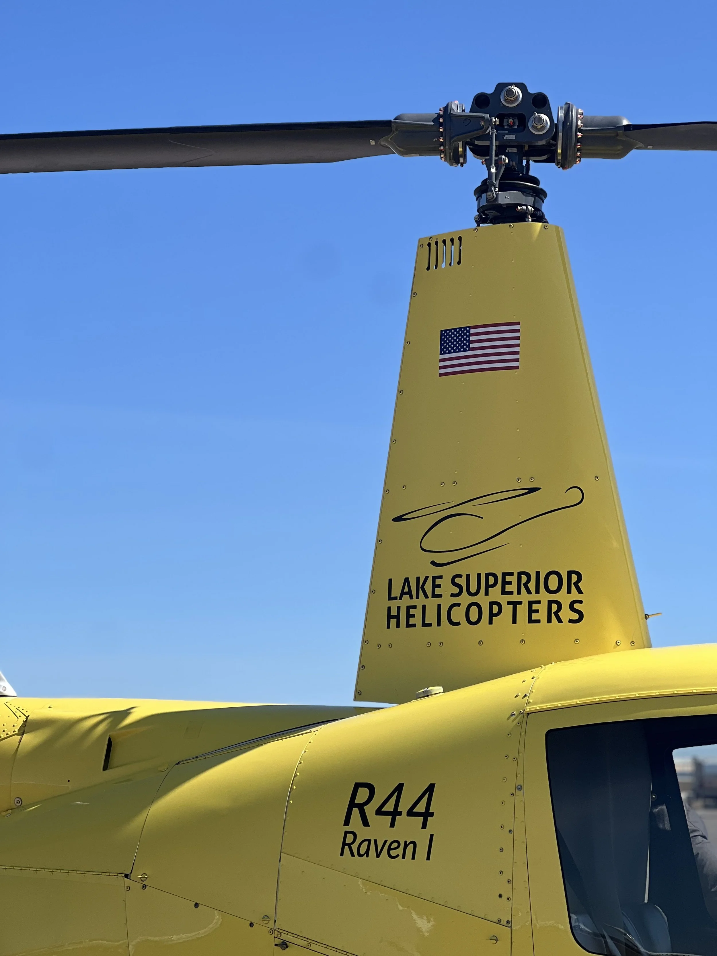 Why the R44 Helicopter Outshines the R22 — Lake Superior Helicopters ...