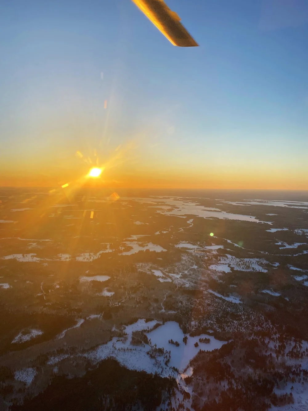 Lake Superior Helicopters - Duluth Helicopter Tours & Flight Training