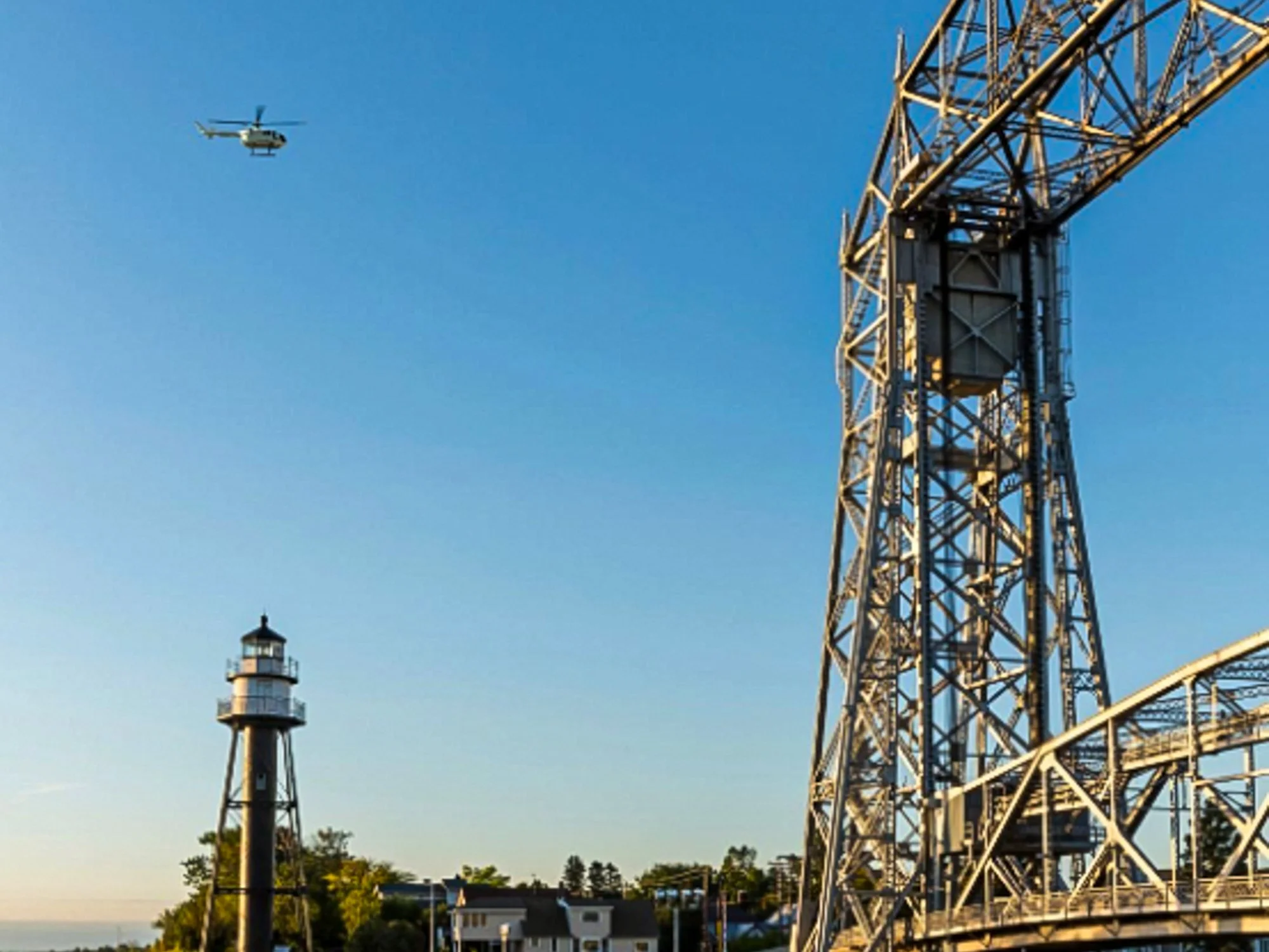 Lake Superior Helicopters - Duluth Helicopter Tours & Flight Training