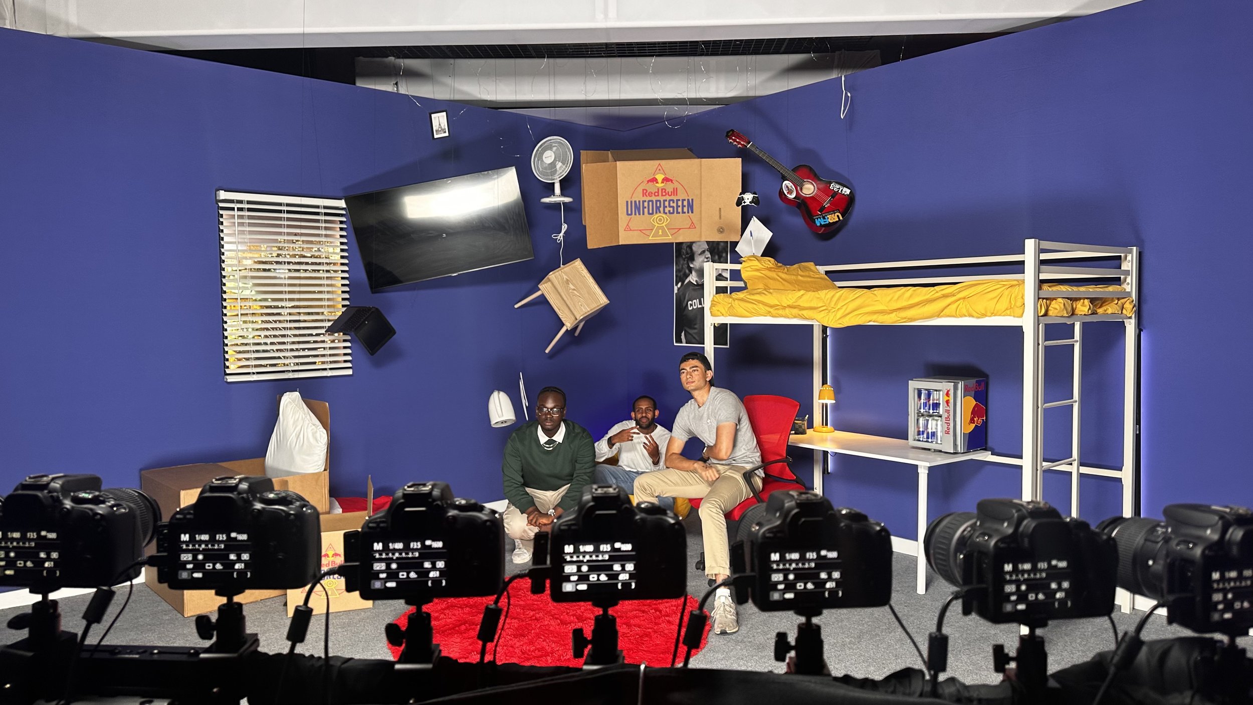 Multi-Camera Bullet Time Photo Booth | Freeze Motion Effect