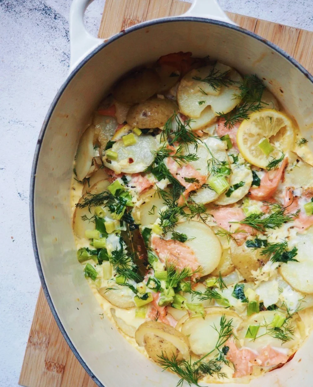 Laxpudding - smoked salmon & potatoes baked in a creamy dill & lemon ...