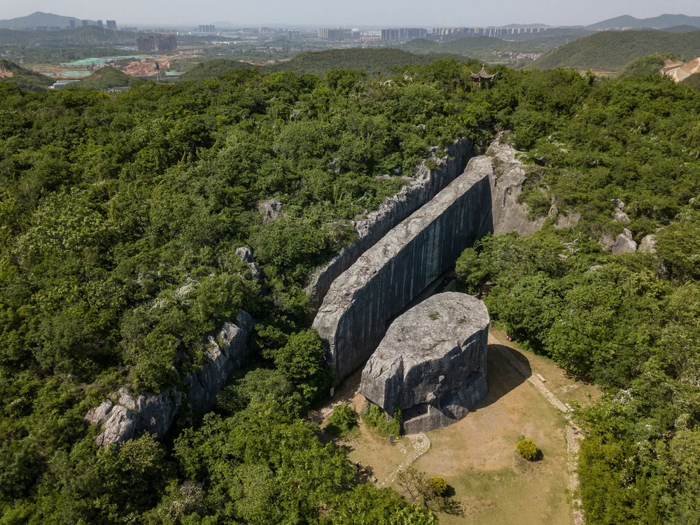 YSQ — Exploring the Mysteries of Megalithic China