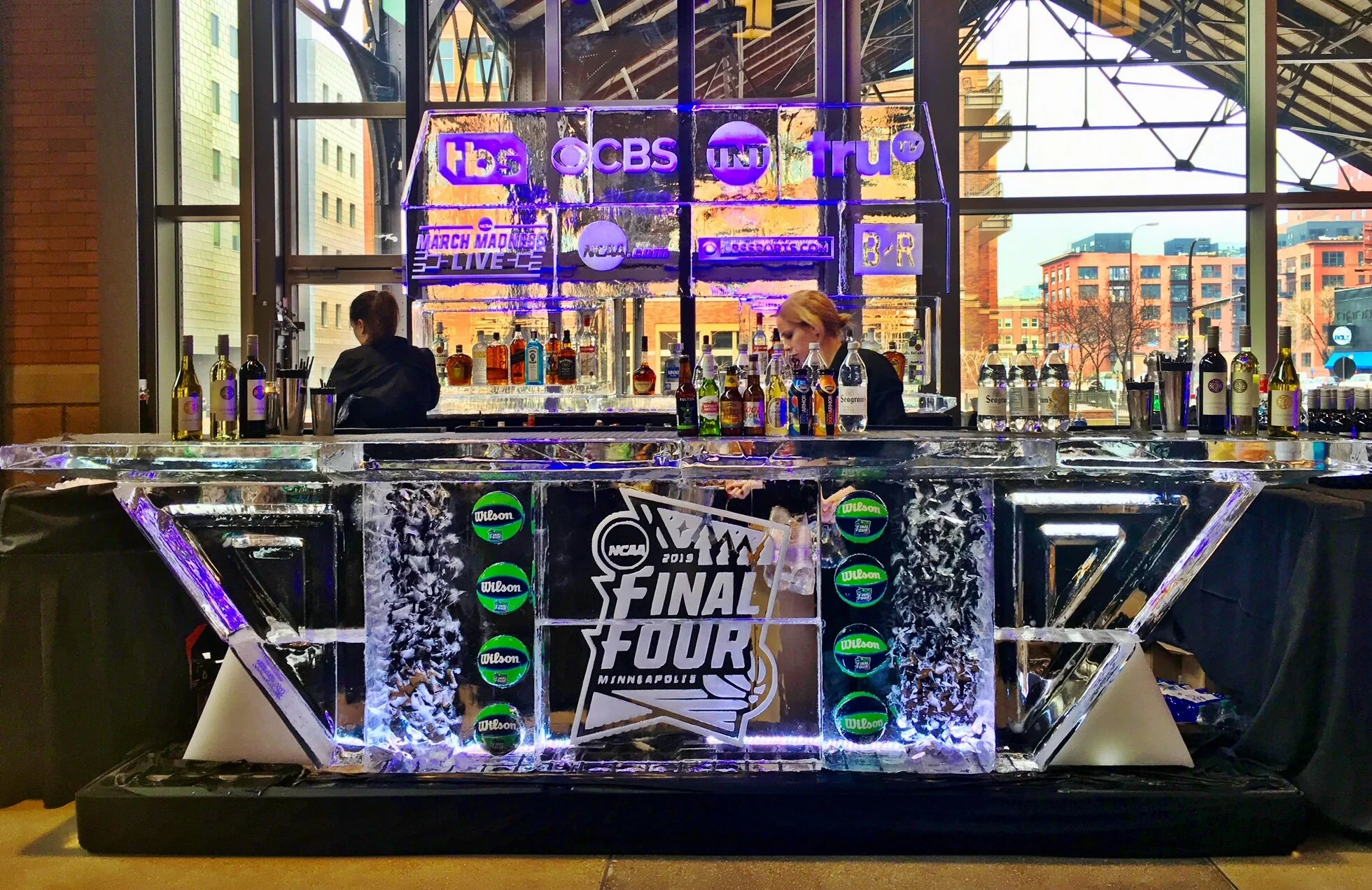 Ice sculptures — Shamrock Group