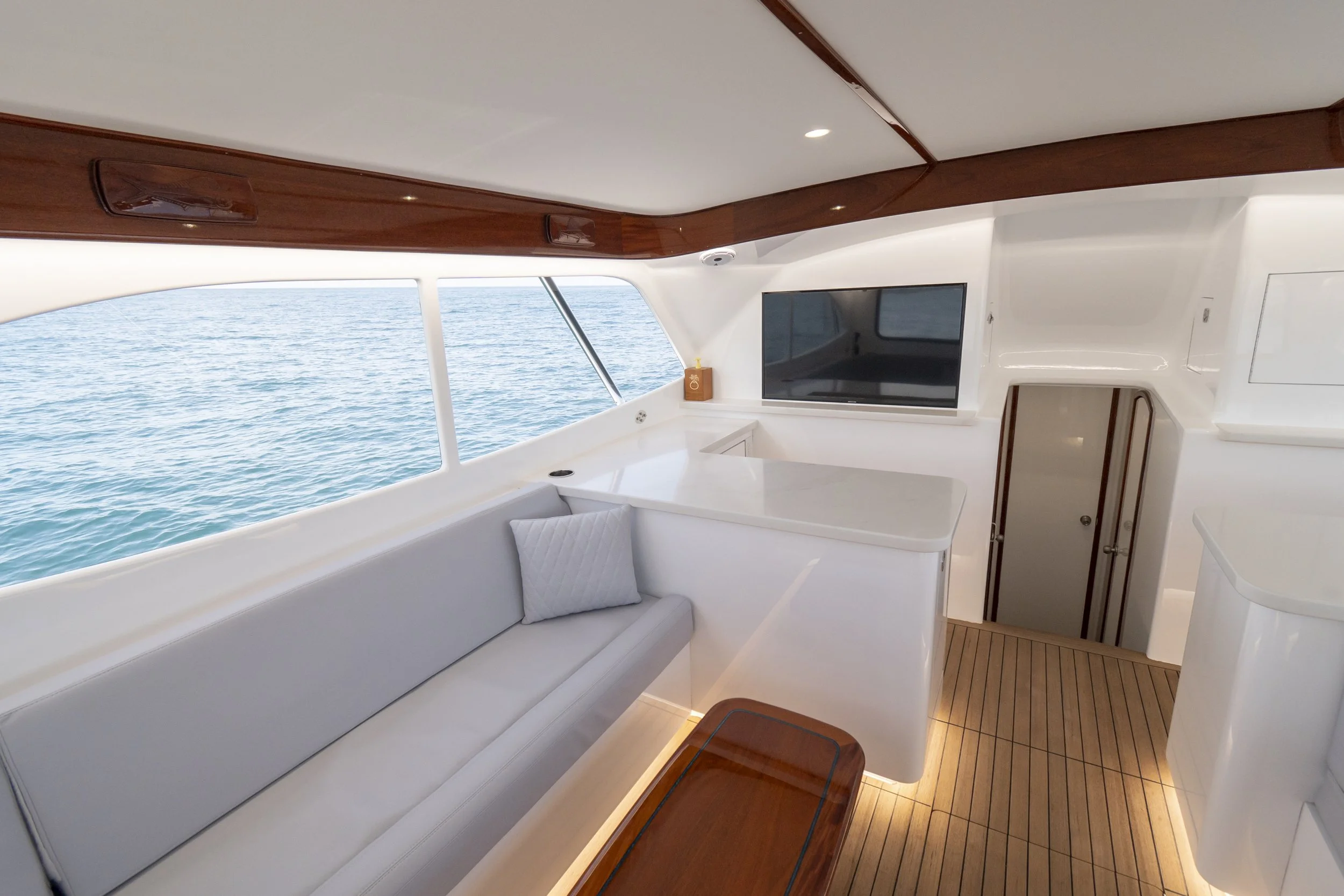 45 Foot | Experience Premier Sportfishing - Book Now — Maverick Sportfish