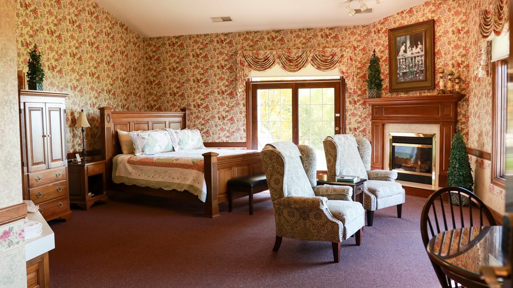 Oak Ridge Inn Rooms & Rates — Oak Ridge Inn