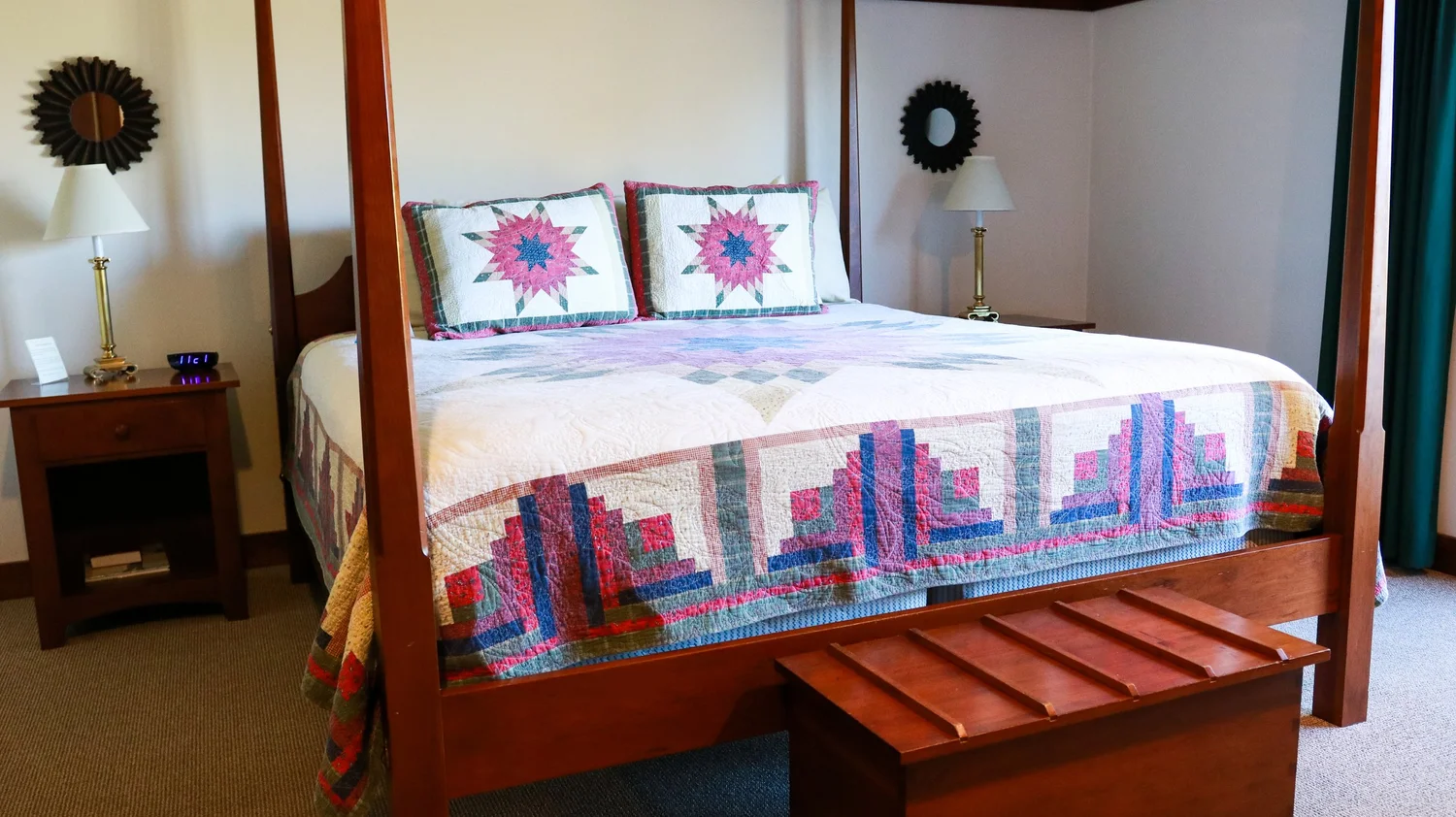 Oak Ridge Inn Rooms & Rates — Oak Ridge Inn