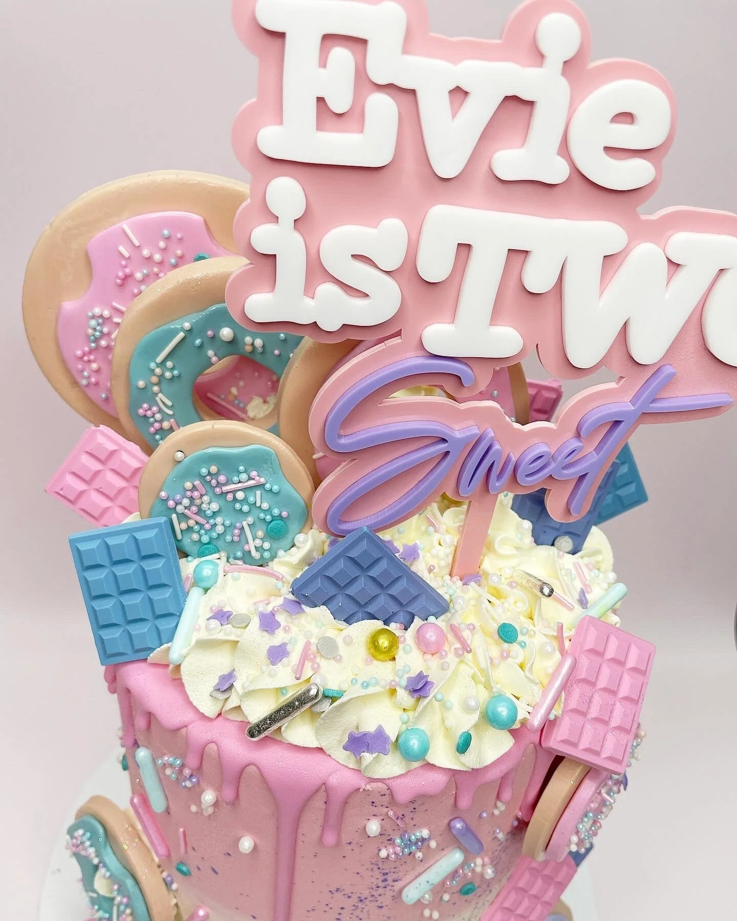 About us — Pretty Little Cakes