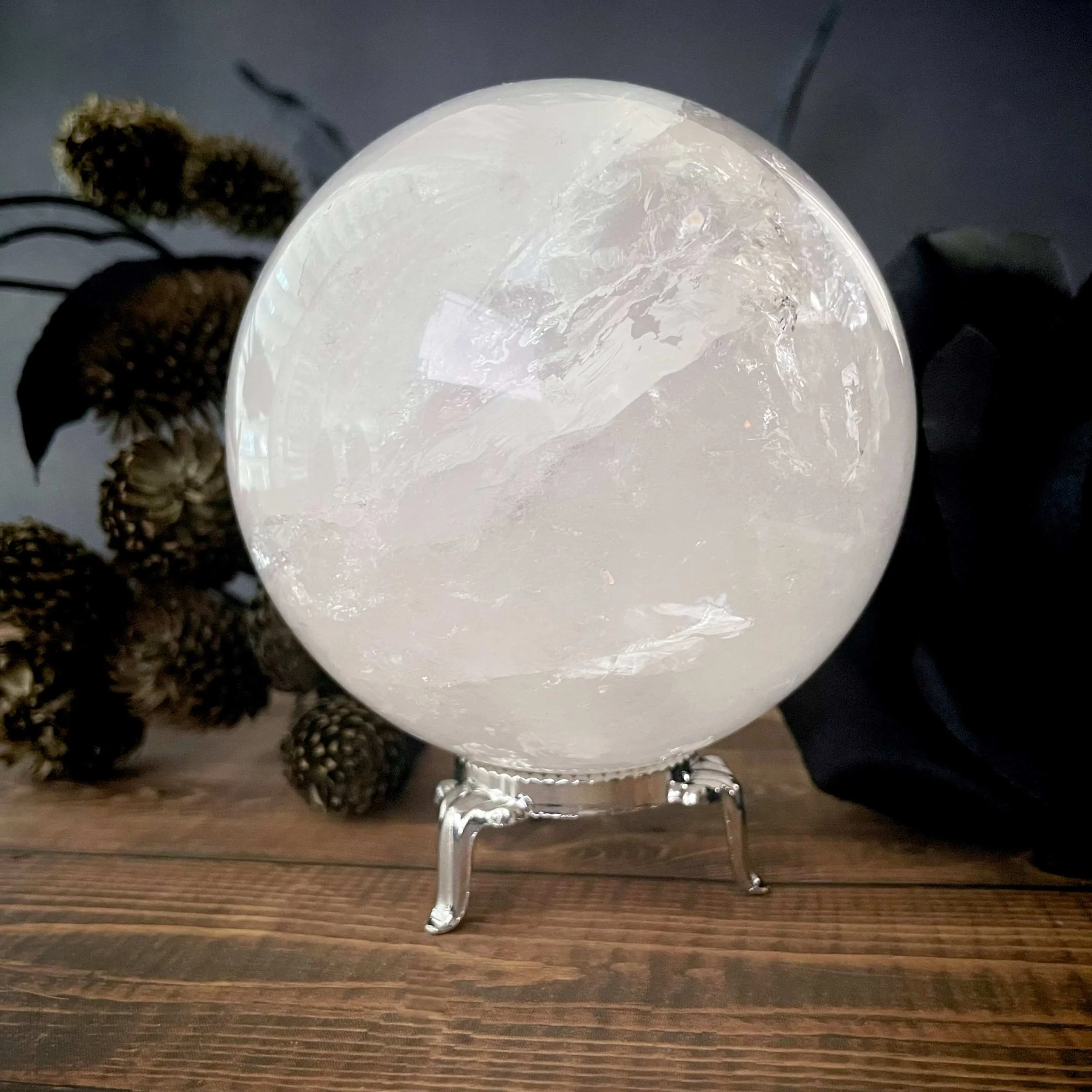 Enhance Your Tarot Reading with These Crystals Before, During, and ...