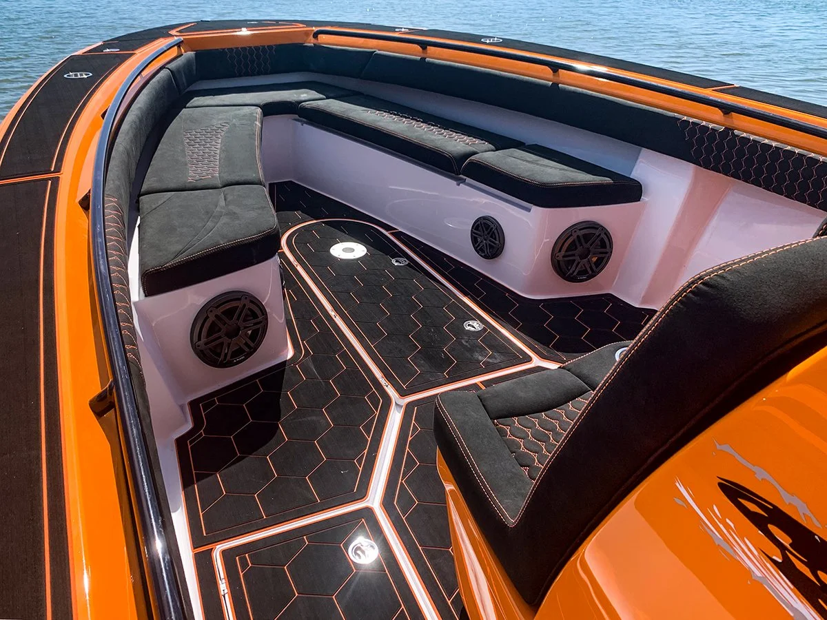 380 Open — Statement Marine