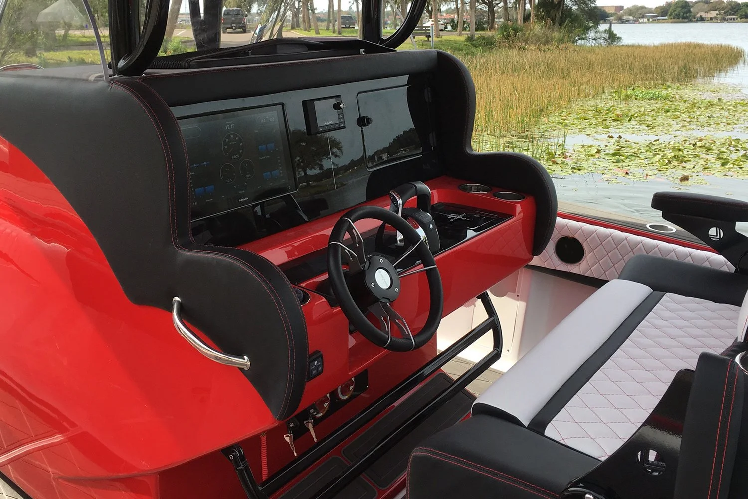 380 Open — Statement Marine