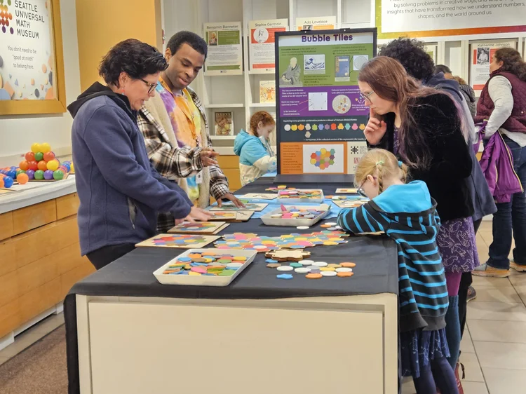 SUMM @ Kent Station — Seattle Universal Math Museum