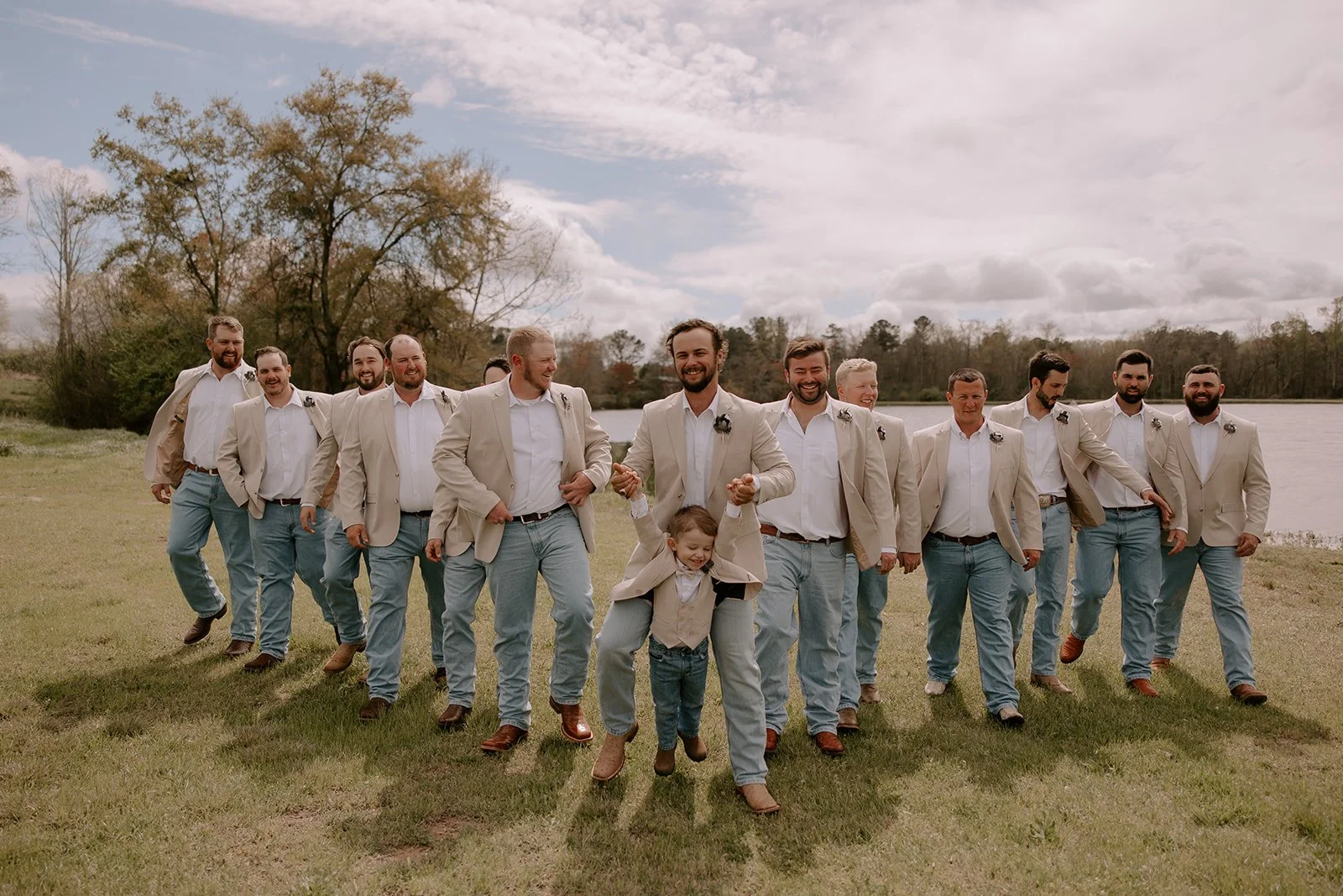 Davis Pond Venue Photo Gallery — Davis Pond Family Farm