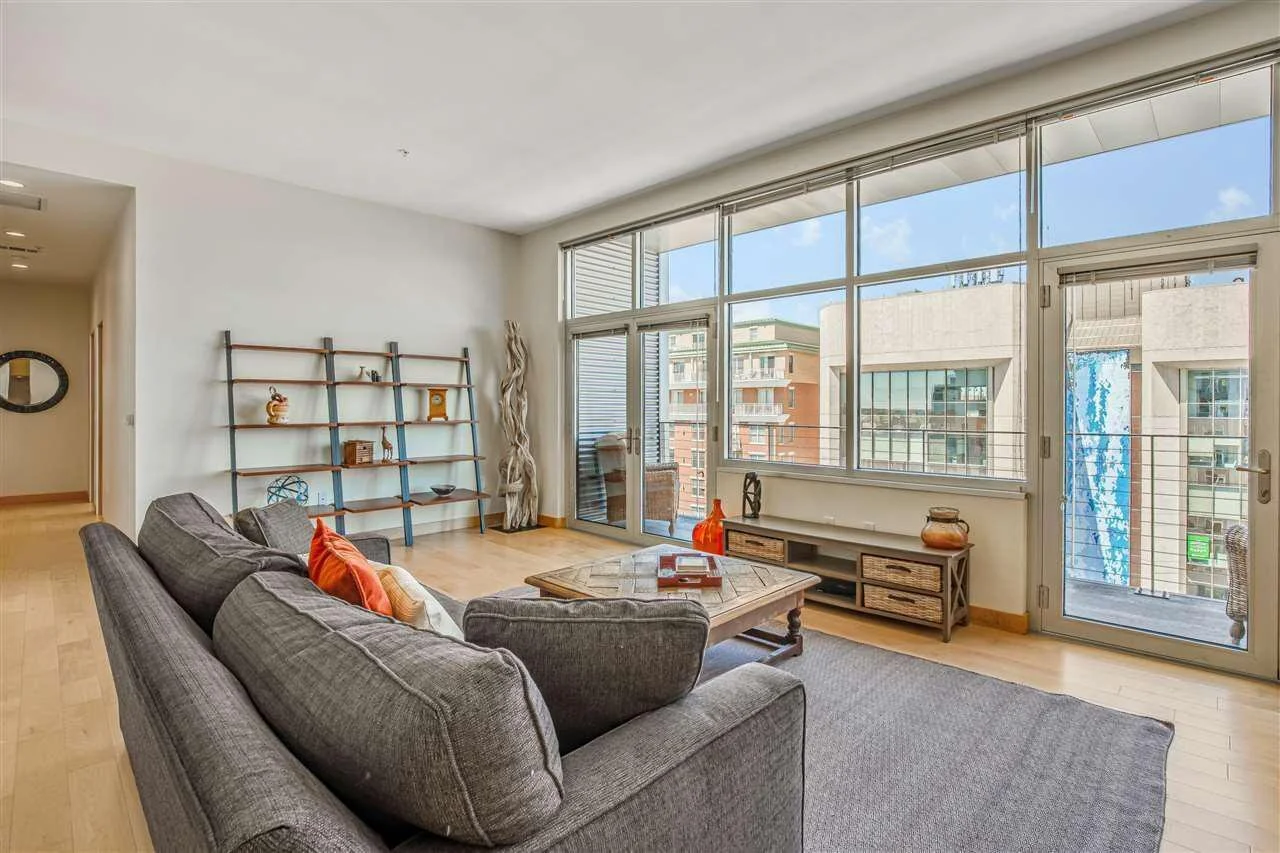 Staging Occupied Homes with Stager Katie Myhre-Daeger — Staged4more