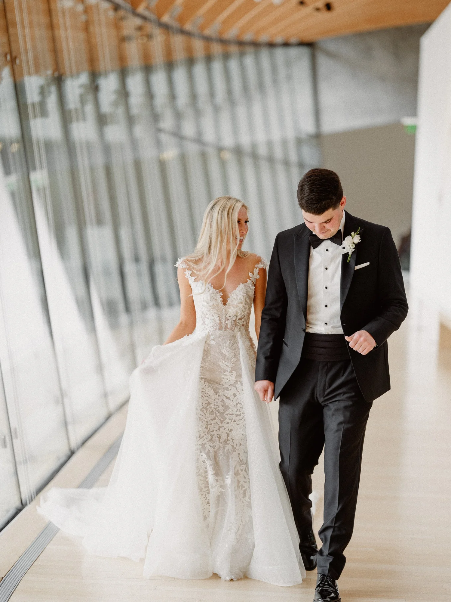 Crystal Bridges Wedding Photographer | Planning a Wedding at Crystal ...