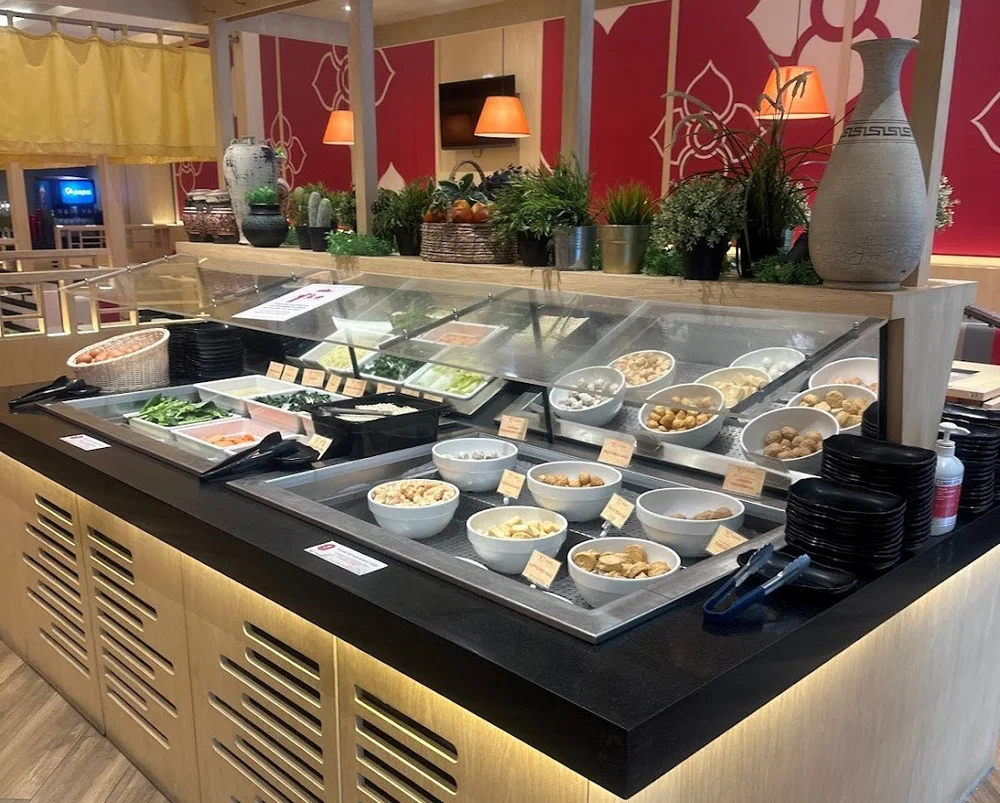 Inside Singapore Best Halal Buffet Dinner 2026 — SUKI SUKI HOT POT