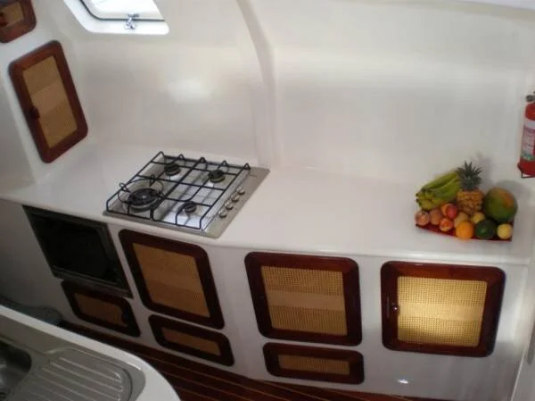 Mumby48 — Sailing Life on Jupiter