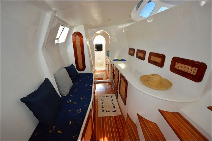 Mumby48 — Sailing Life on Jupiter