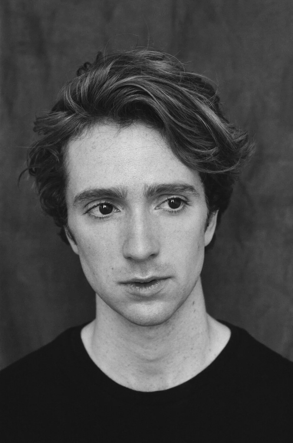 PORTRAITS & HEADSHOTS