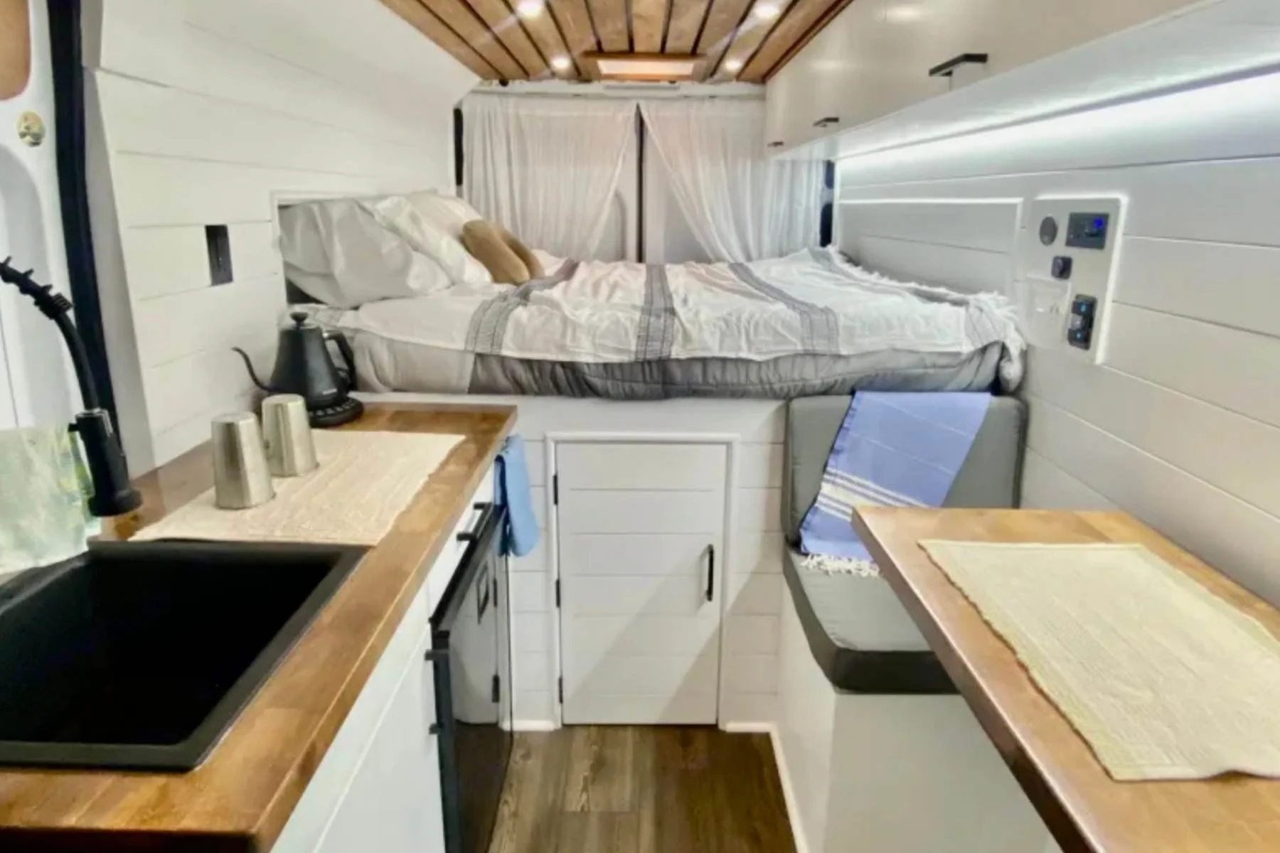Camper Van Rentals in Maine — altCamp