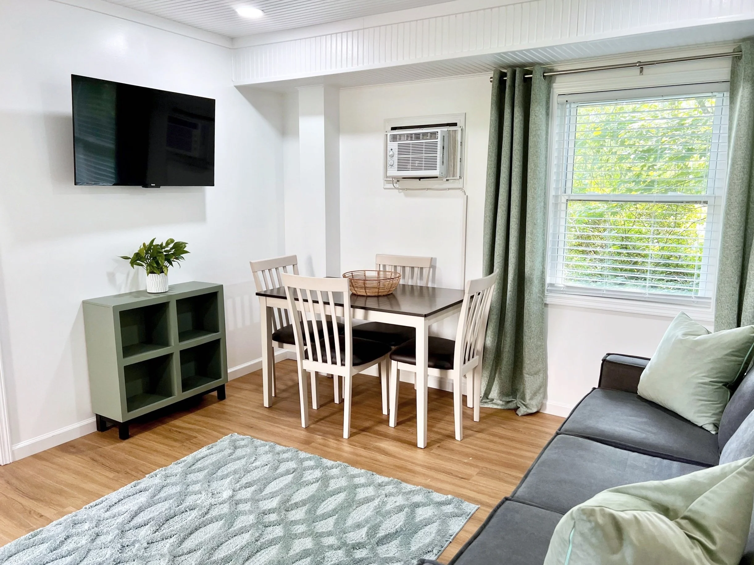 Suites — Bluebird Bay Resort