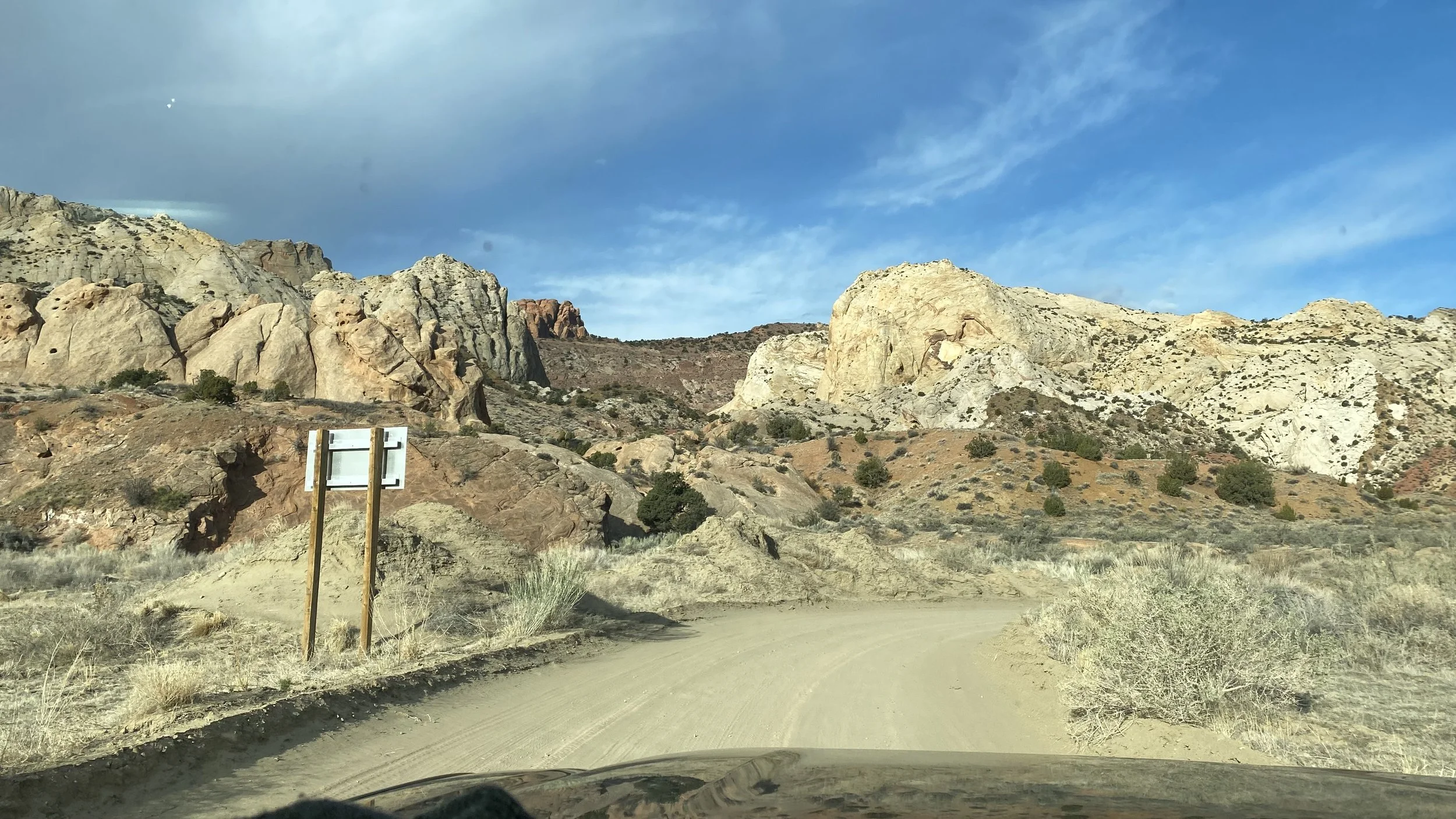 The Notom-Bullfrog Road in Capitol Reef National Park & Glen Canyon ...