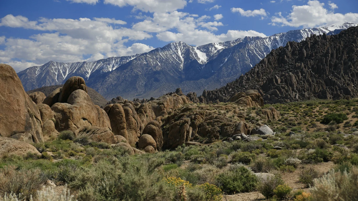 Overview of the Alabama Hills Recreation & National Scenic Area in the ...