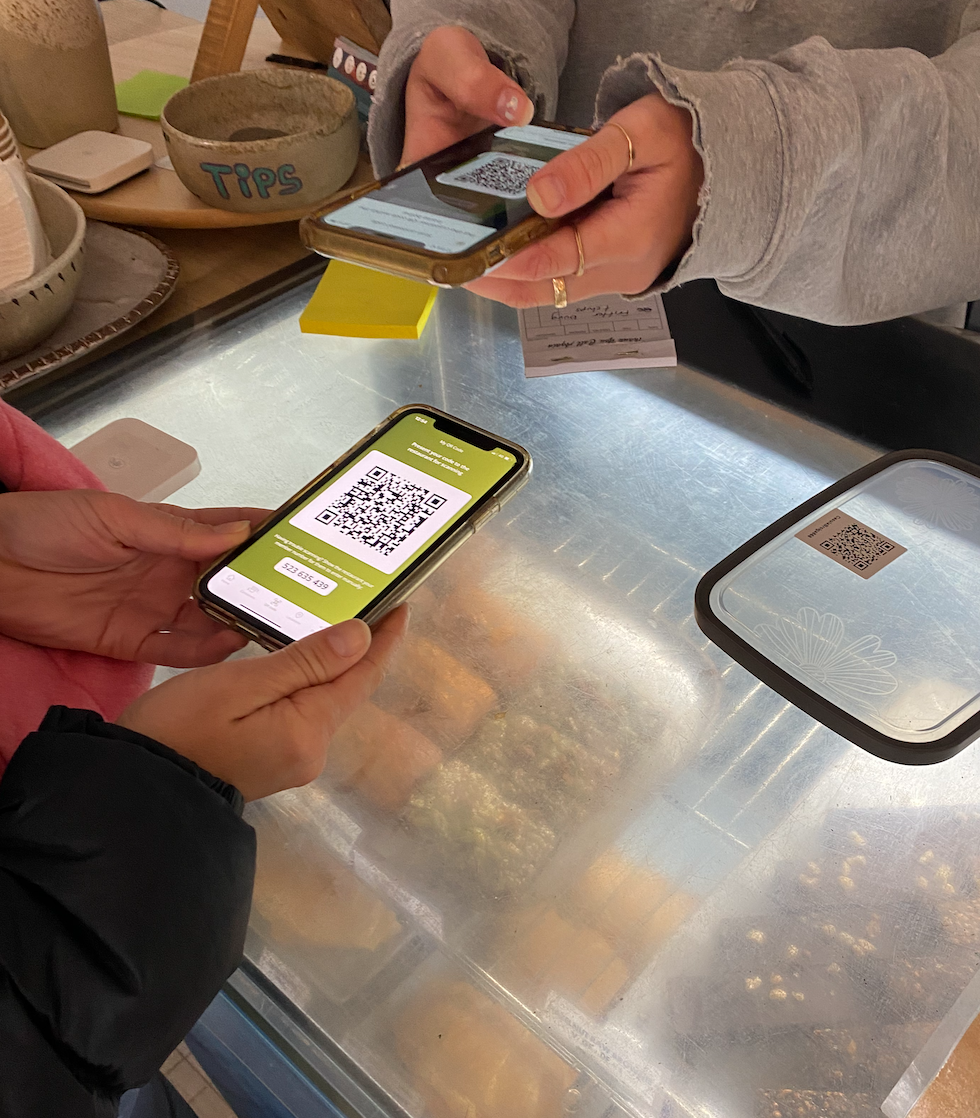 Devolver - Reusable Food Container System - Reuse System for Takeaway