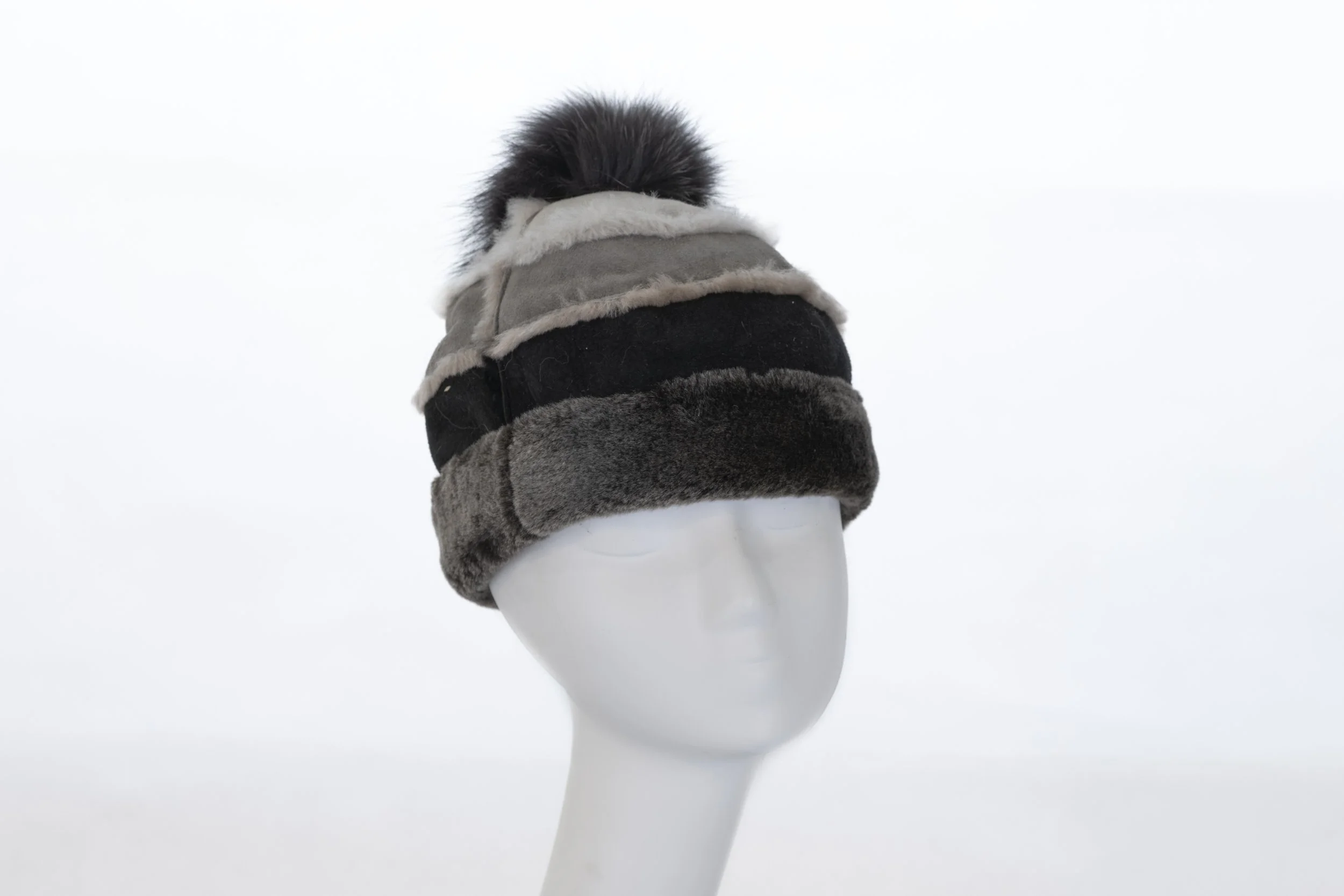 SEAL SALT AND PEPPER CAP — Always in Vogue