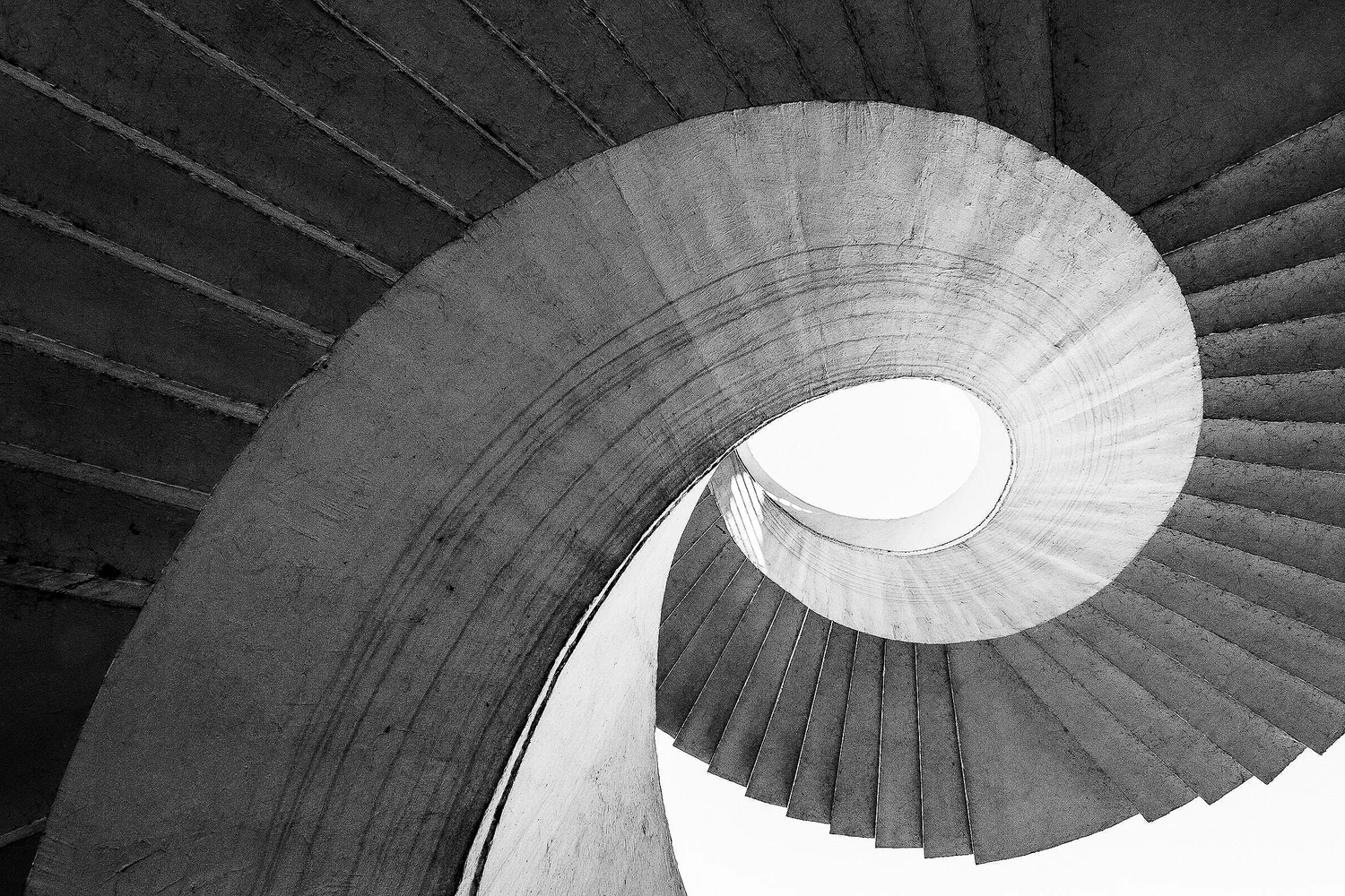 HUANG & HU 清水正东律师事务所