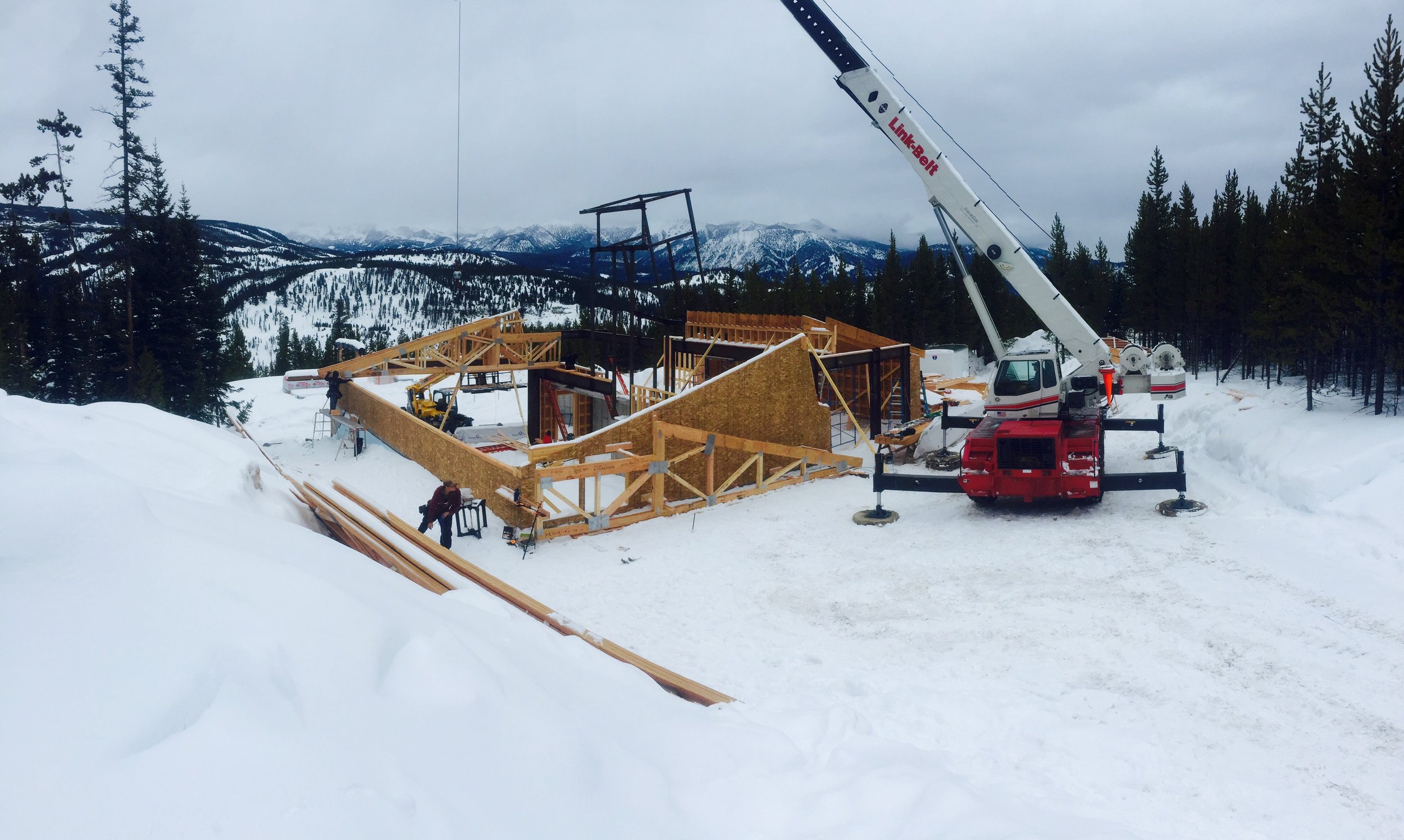 Helibarn Studio - Modern Aviation Building in Montana by Tomecek Studio ...