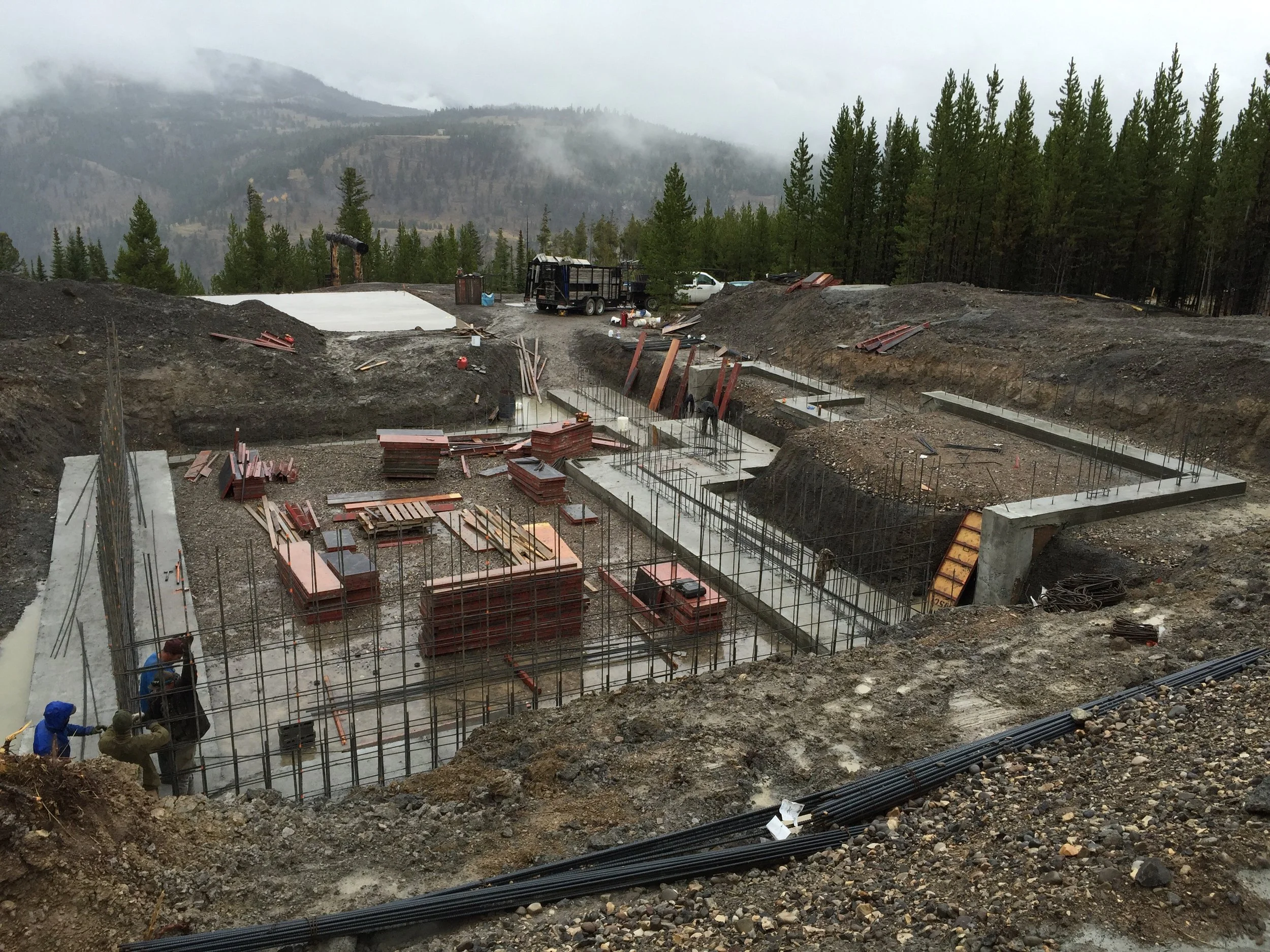 Helibarn Studio - Modern Aviation Building in Montana by Tomecek Studio ...