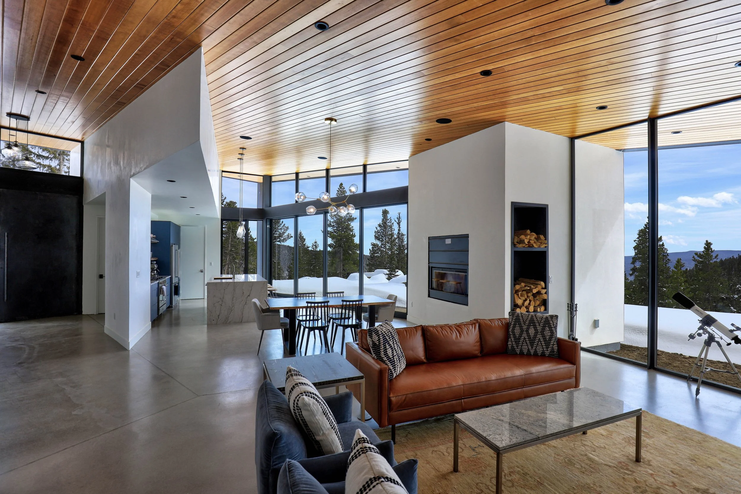 Echo Mountain Retreat - Rural Modern Luxury Residential Design by Tomecek Studio Architecture ...