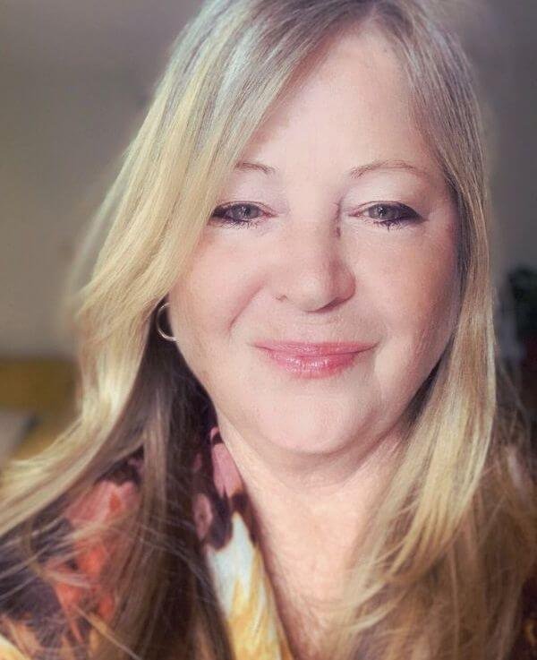 10 Leading Online Marketplaces for Artists: A Comparison — Dr ...