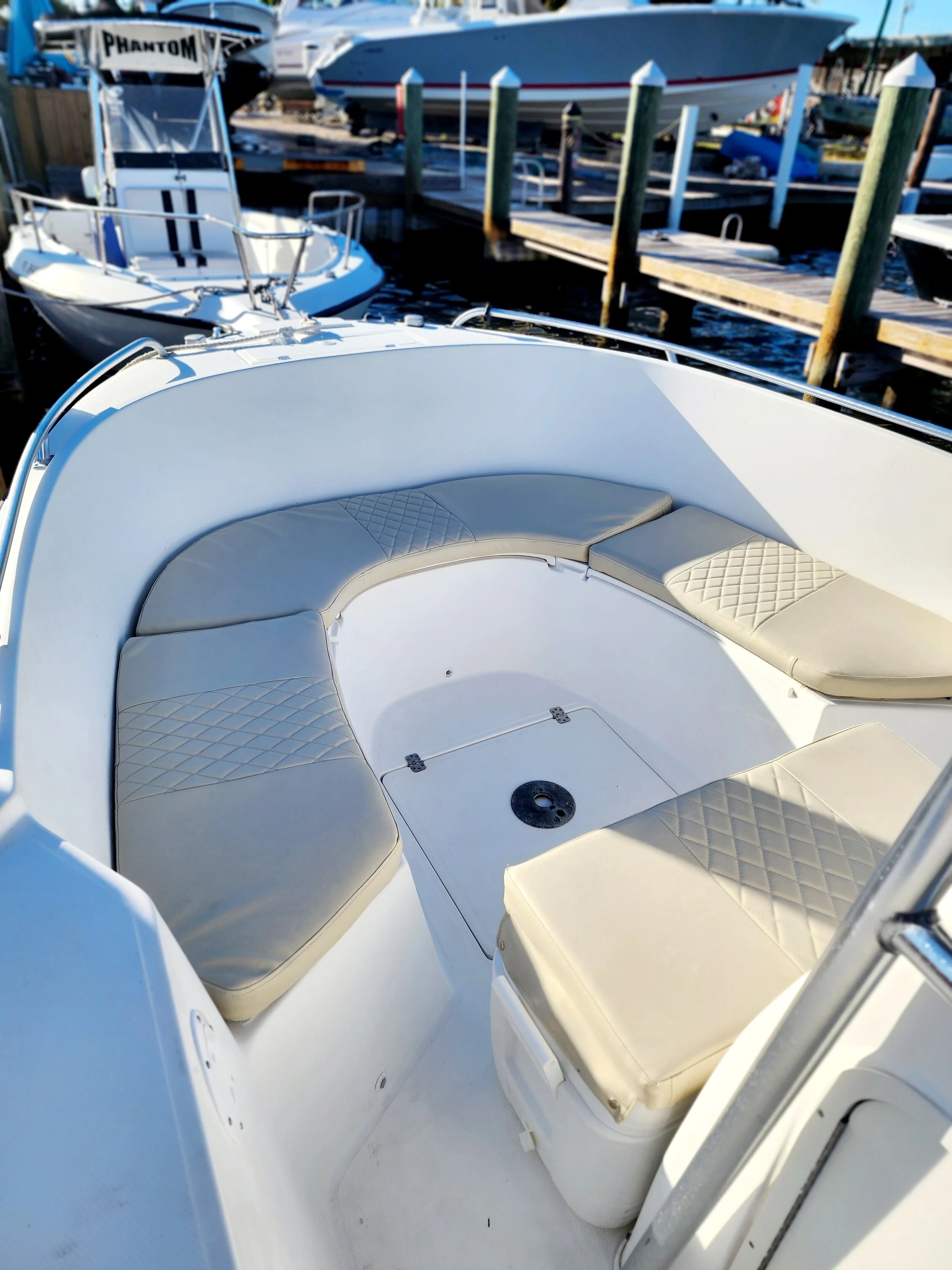 26' MAKO (TWIN ENGINE) — COCO'S BOAT RENTALS | MARATHON FLORIDA