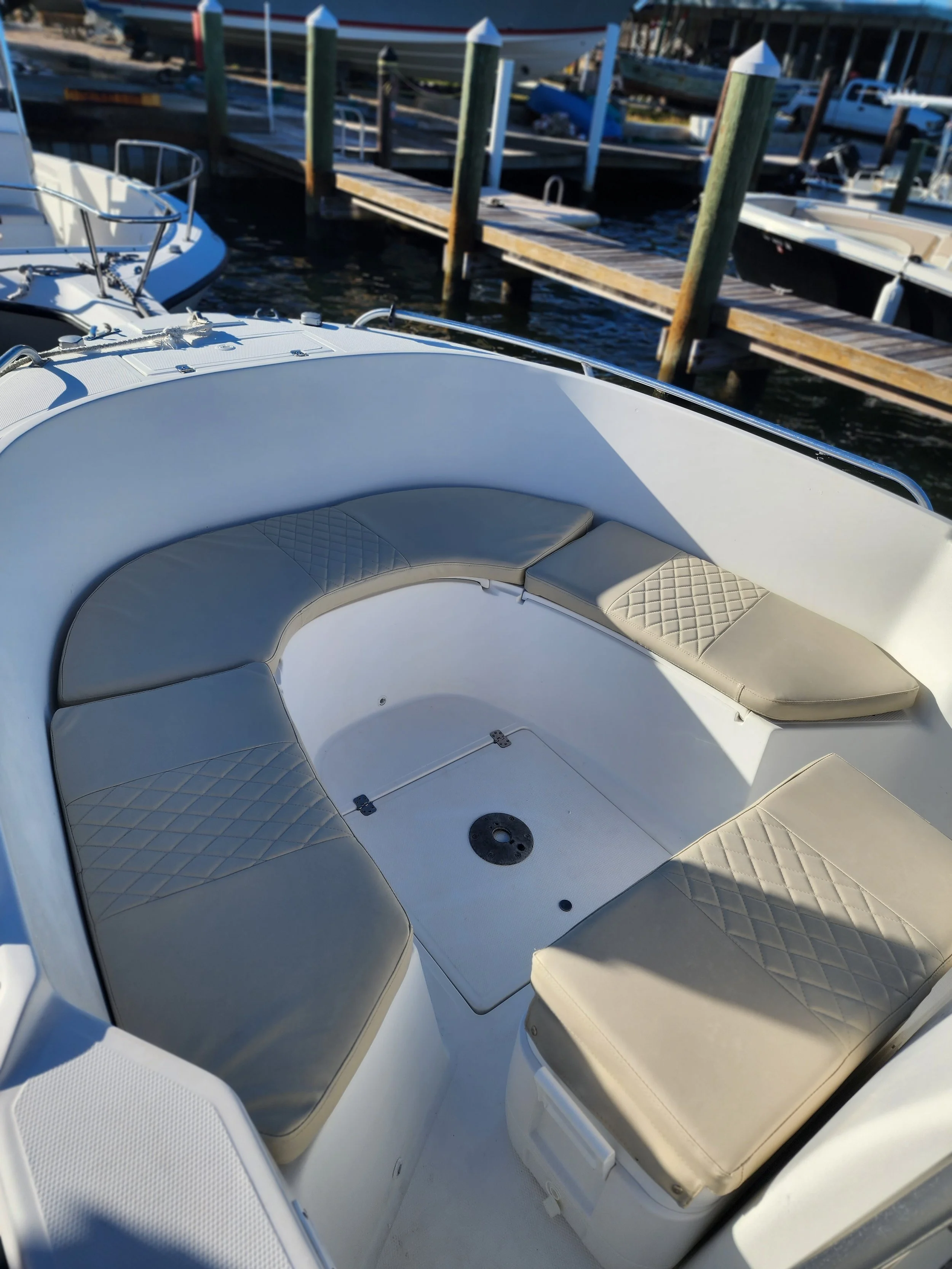 26' MAKO (TWIN ENGINE) — COCO'S BOAT RENTALS | MARATHON FLORIDA