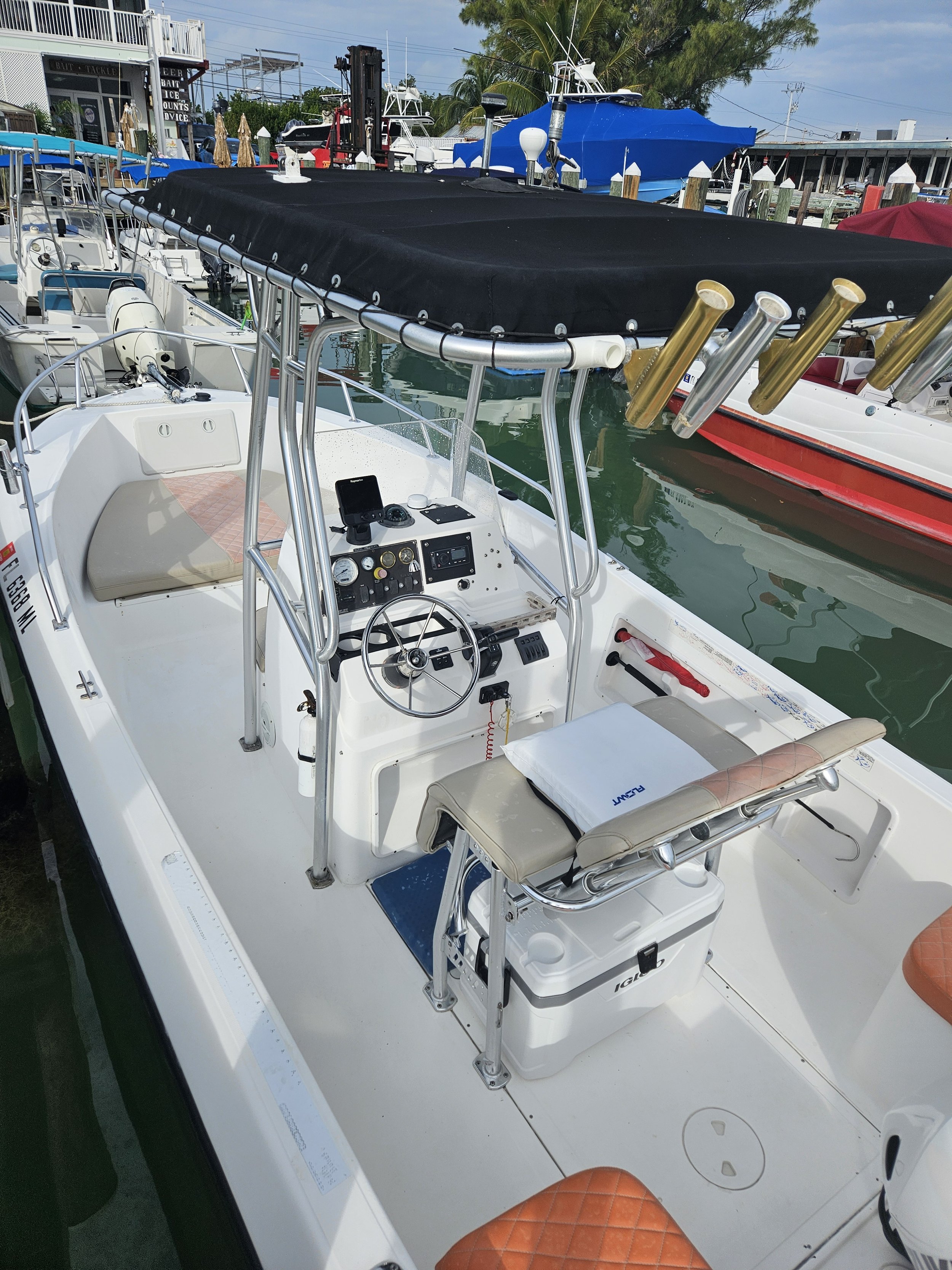 22 "ORANGE" ANGLER — COCO'S BOAT RENTALS | MARATHON FLORIDA