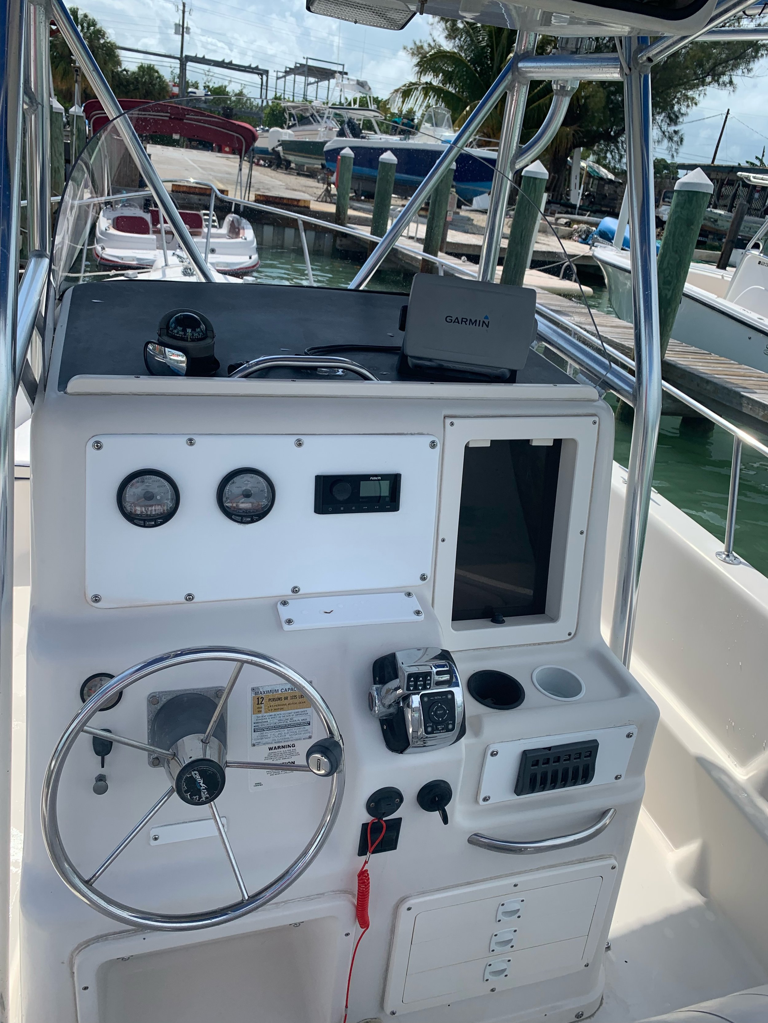 25'5 PROLINE — COCO'S BOAT RENTALS | MARATHON FLORIDA