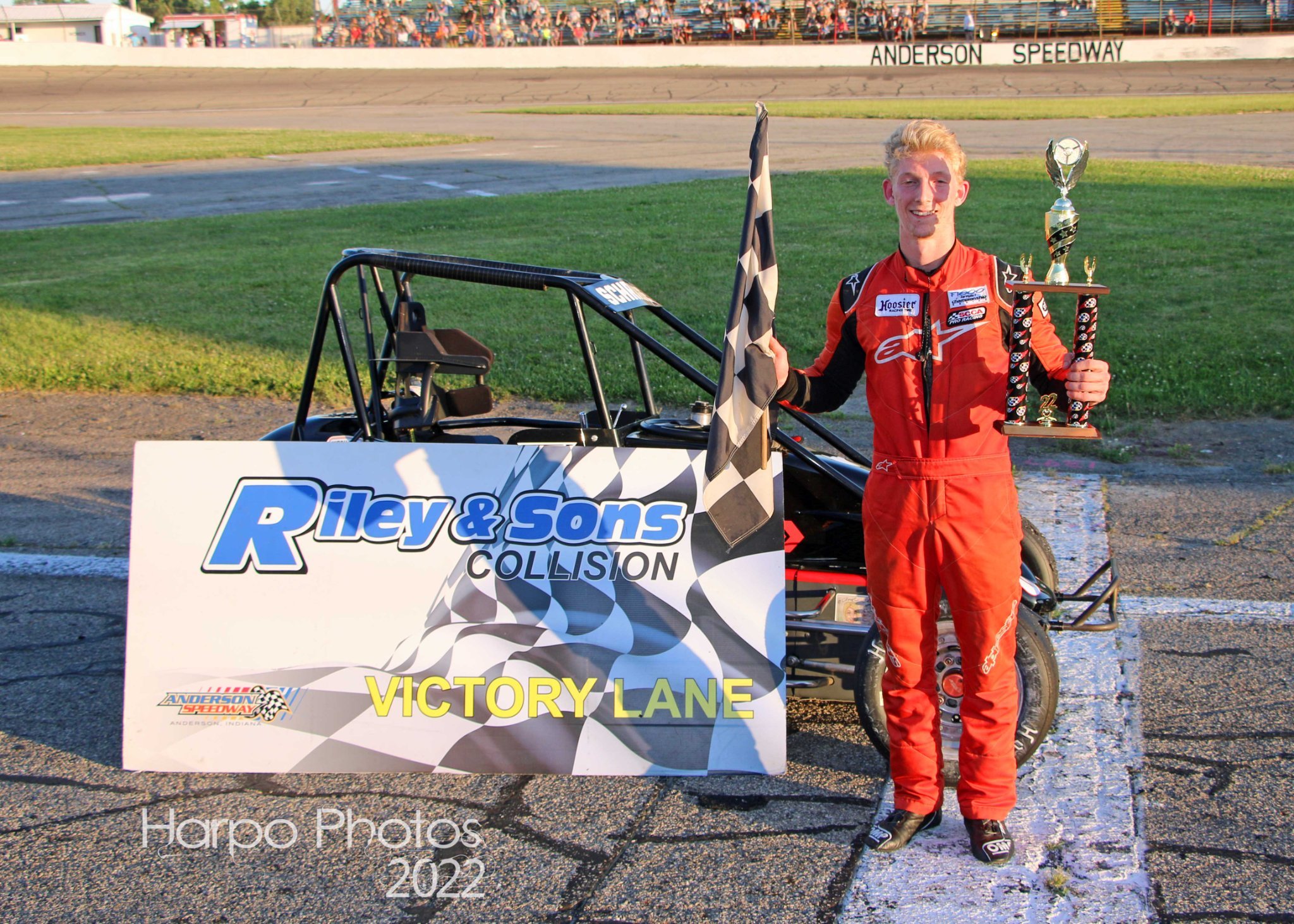 Schrage first-time Kenyon Midget victor — USSA