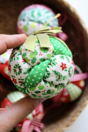 How to Make a Kimekomi Ornament — Bayhill Studio